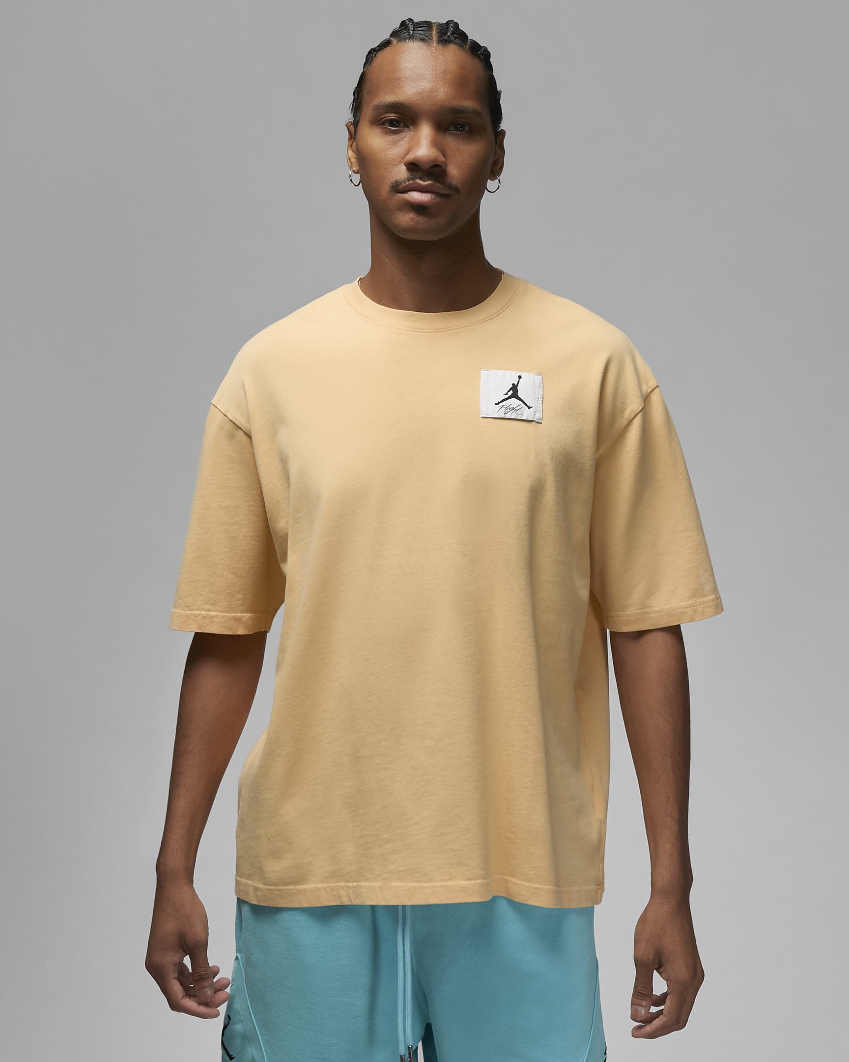 Jordan Flight Essentials Men's Oversized T-Shirt. Nike SG