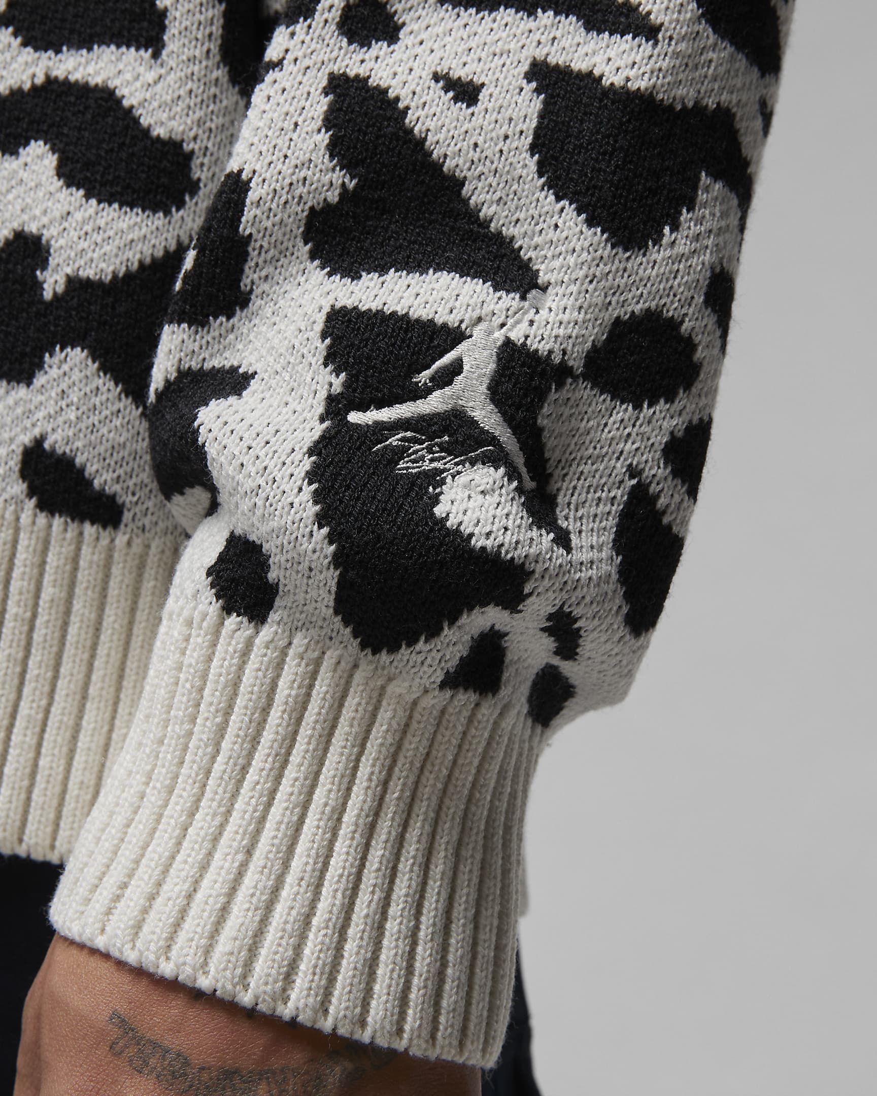 Jordan Flight Heritage Men's Cardigan. Nike PH