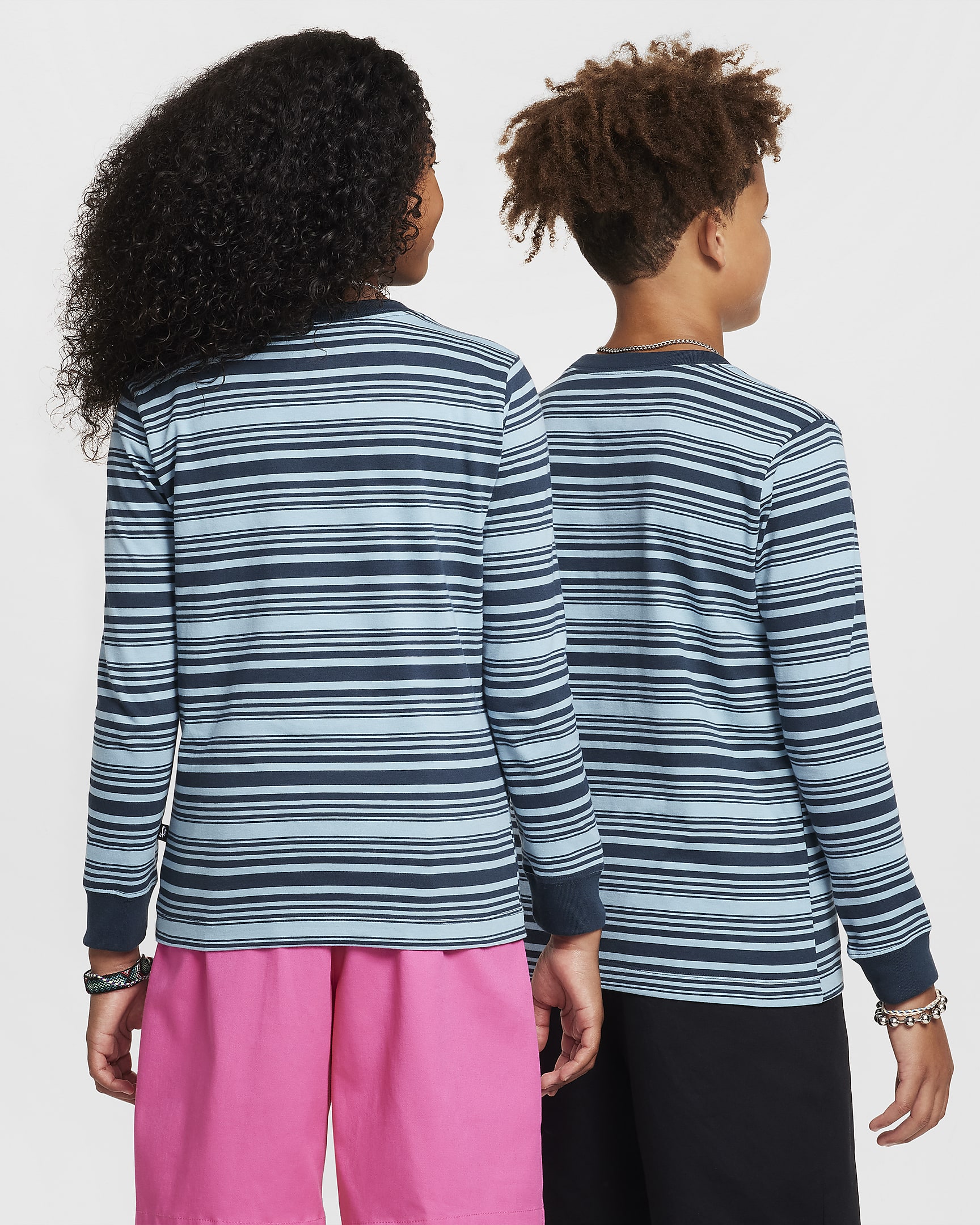 Nike SB Older Kids' Long-Sleeve Skate T-Shirt. Nike IL