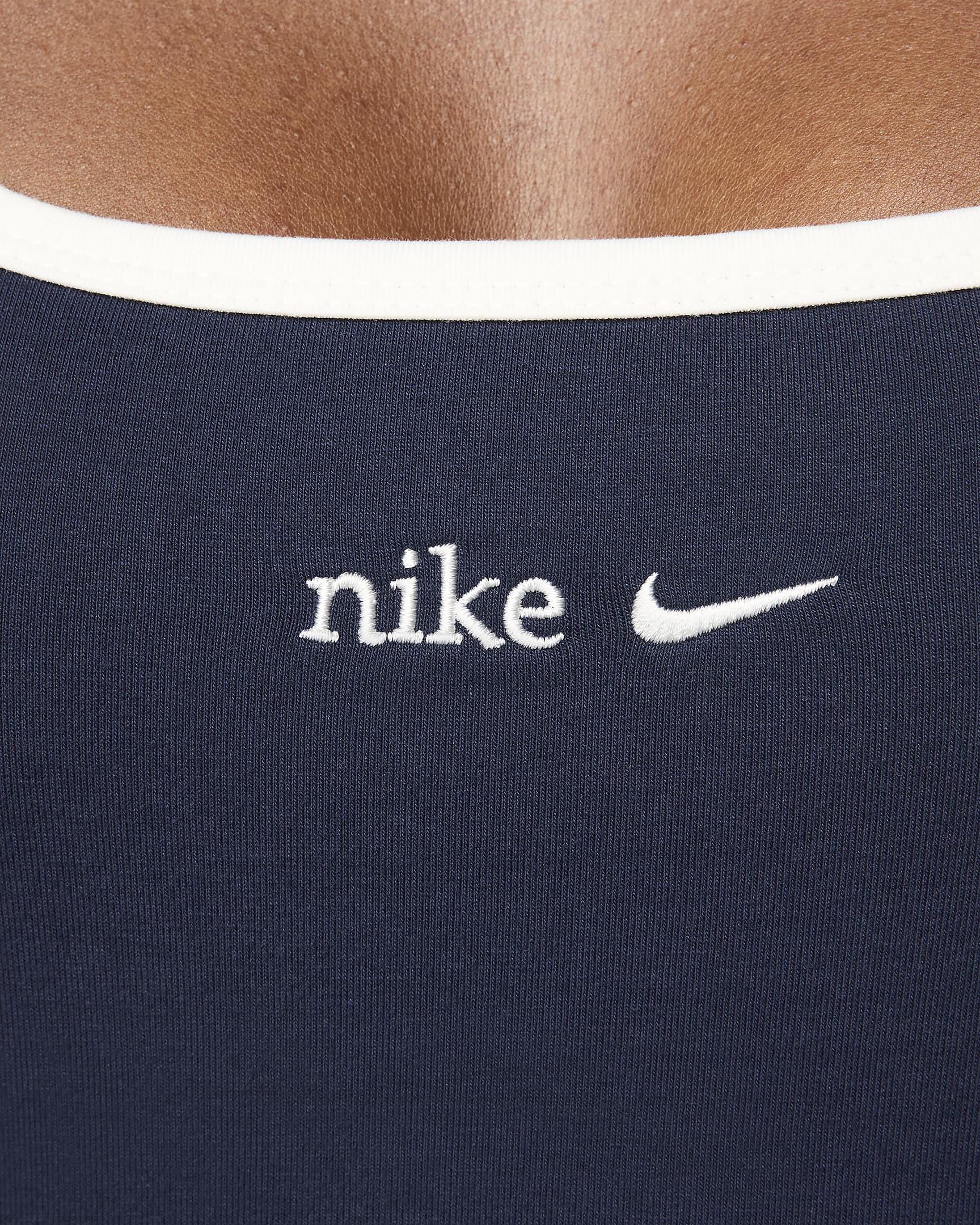 Nike Sportswear Women's Square-Neck Cropped T-Shirt. Nike NL