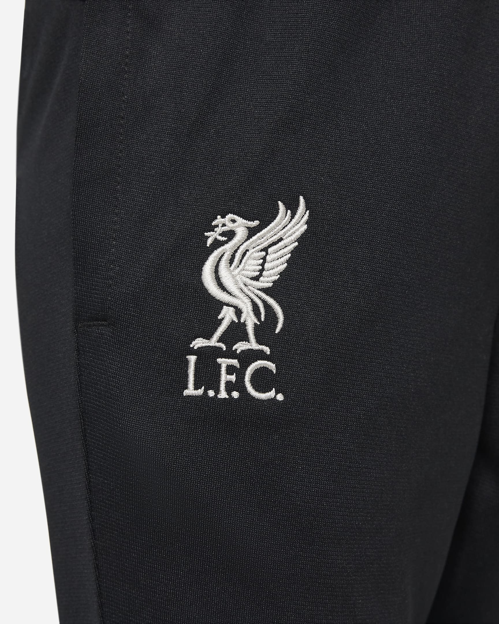 Liverpool F.C. Strike Younger Kids' Nike Dri-FIT Football Knit ...