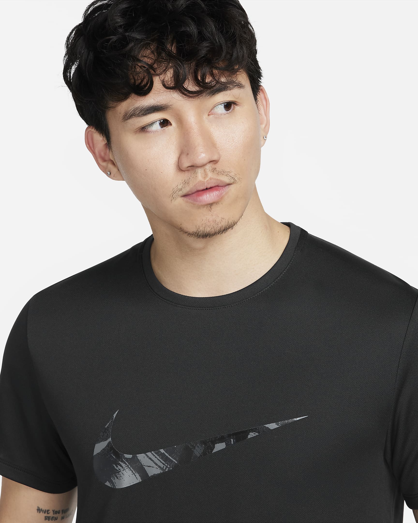 เสื้อวิ่งแขนสั้นผู้ชาย Dri-FIT UV Nike Miler Nike TH