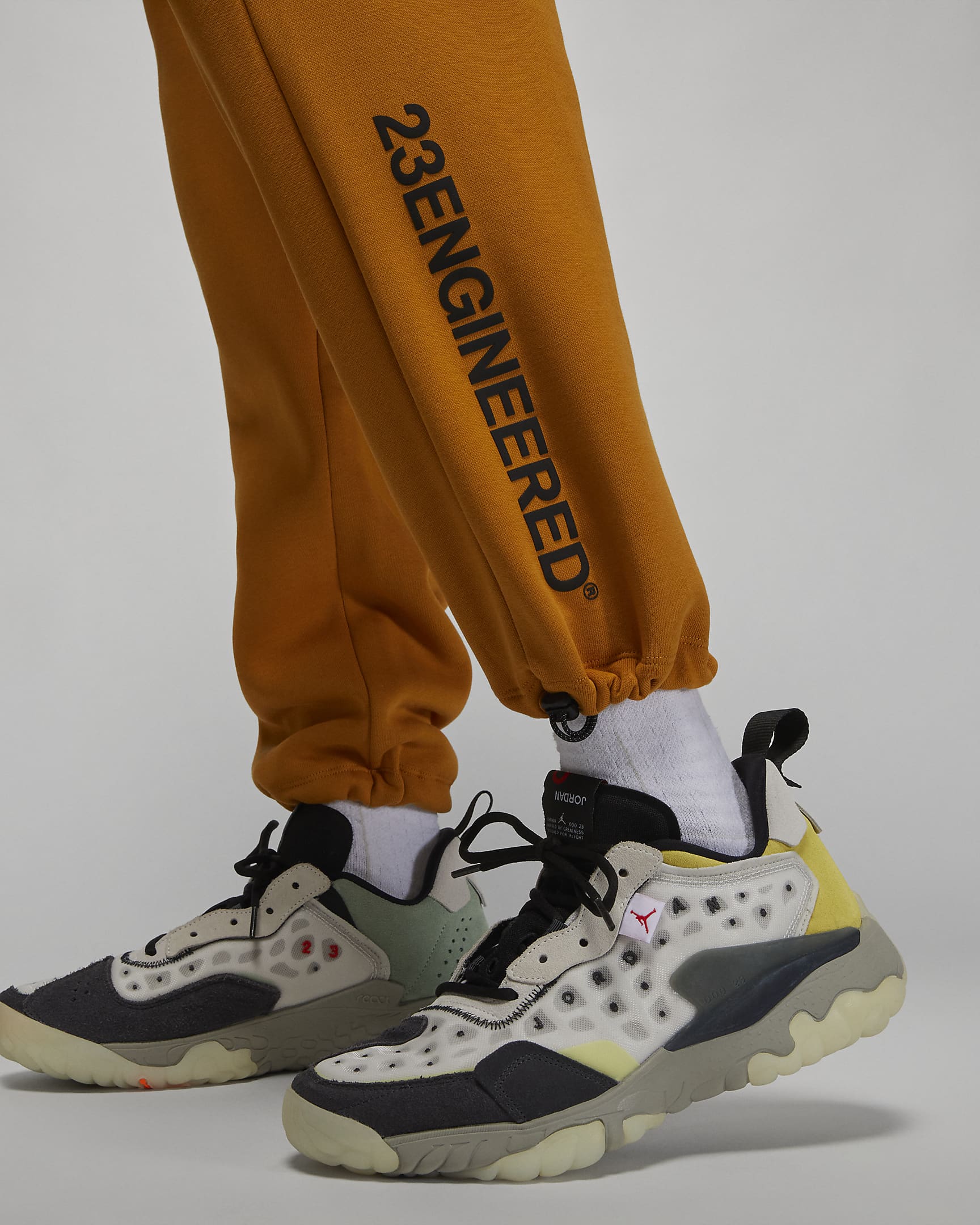 Jordan 23 Engineered Men's Fleece Trousers. Nike AE