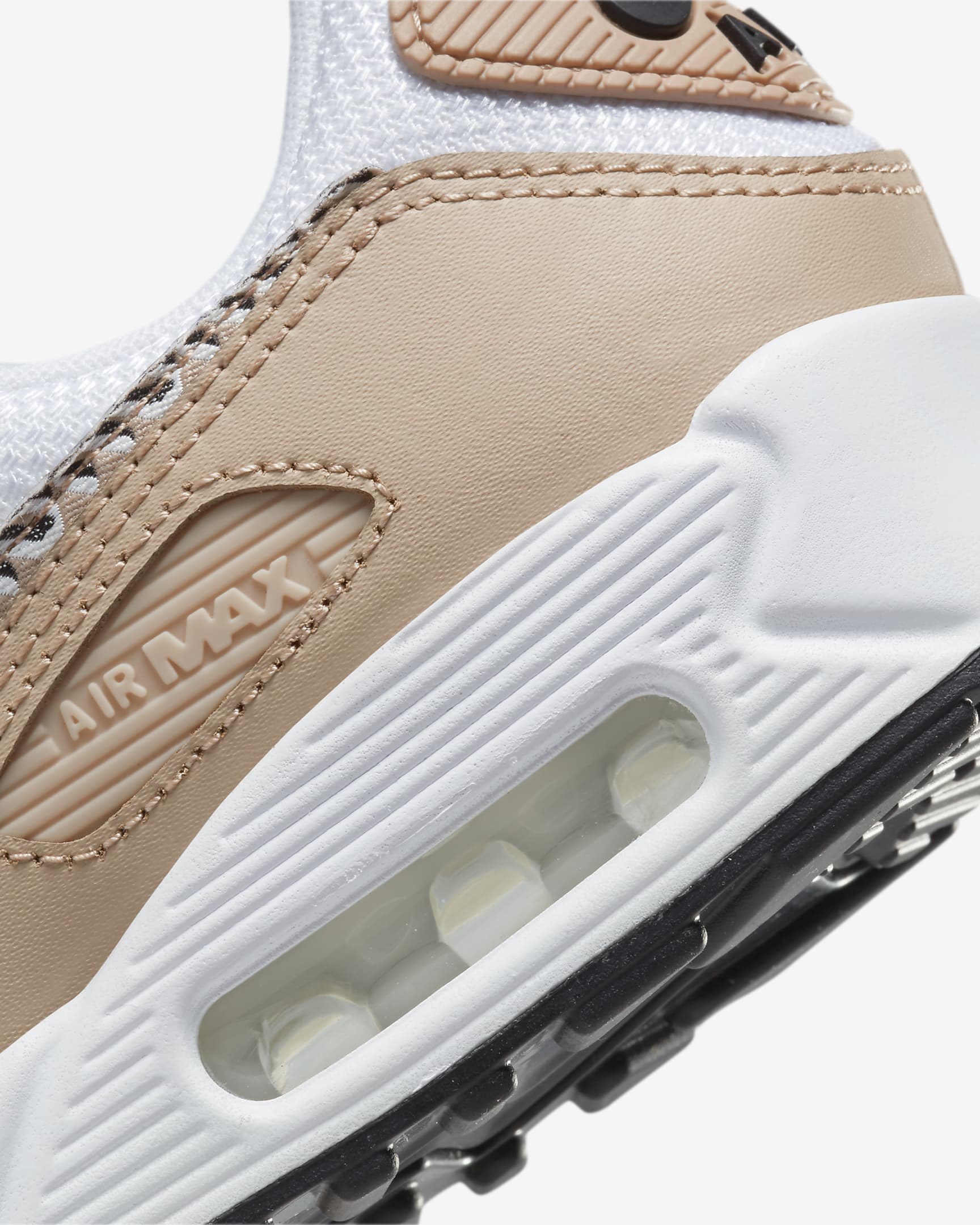 Nike Air Max 90 x Nike United Women's Shoes. Nike IE
