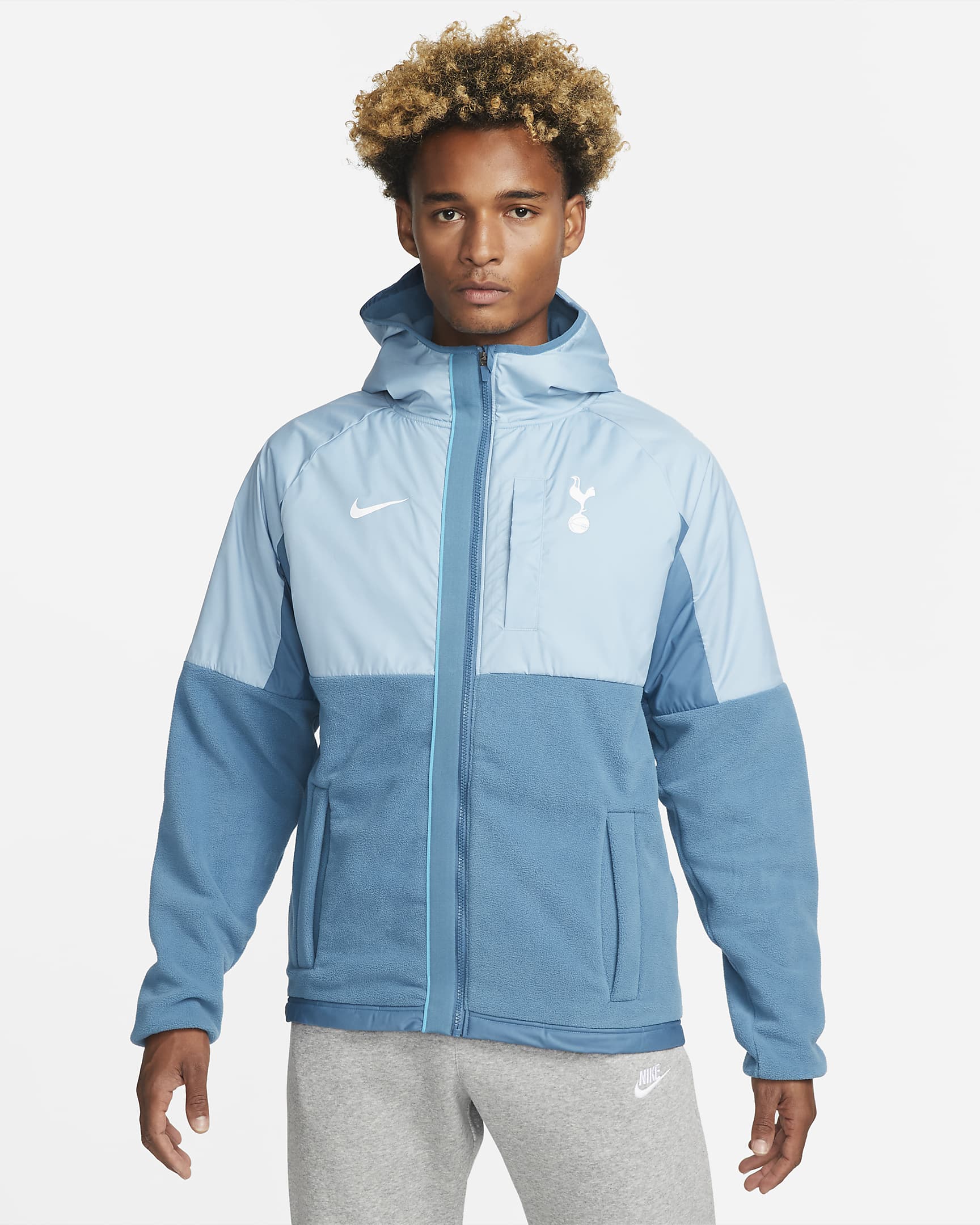 Tottenham Hotspur AWF Men's Winterized Full-Zip Football Jacket. Nike AU