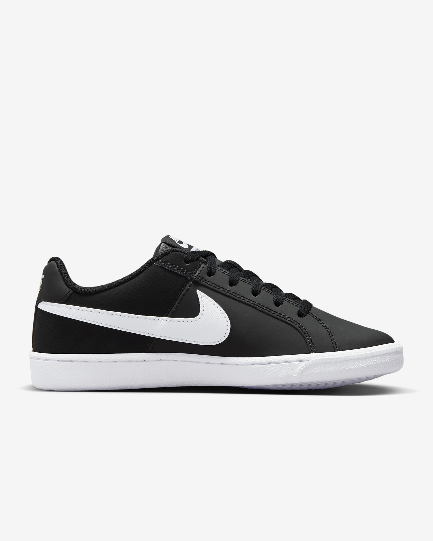 NikeCourt Royale Women's Shoe. Nike UK