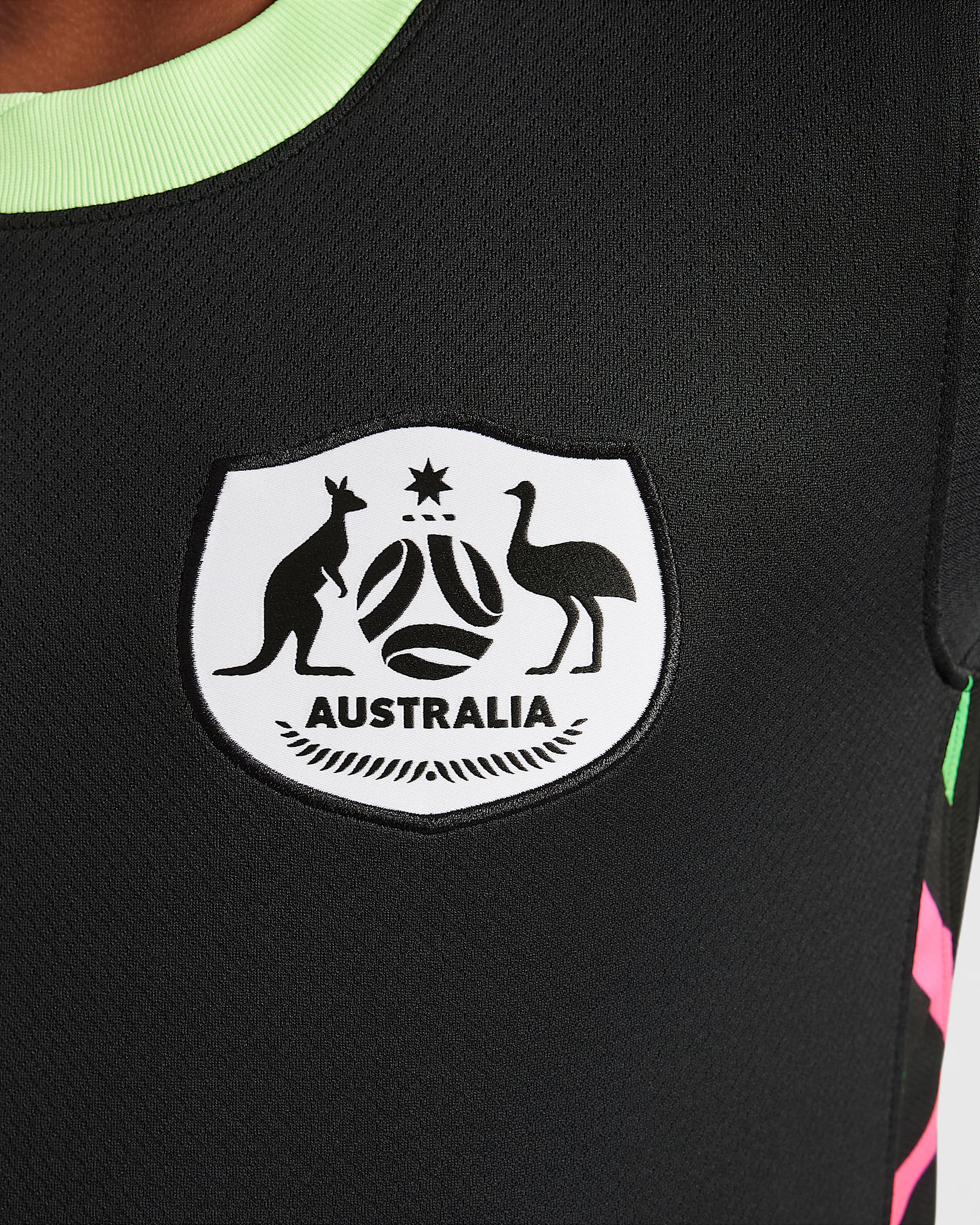 Australia 2025/26 Stadium Away Older Kids' Nike Dri-FIT Football Replica Shirt. Nike NO