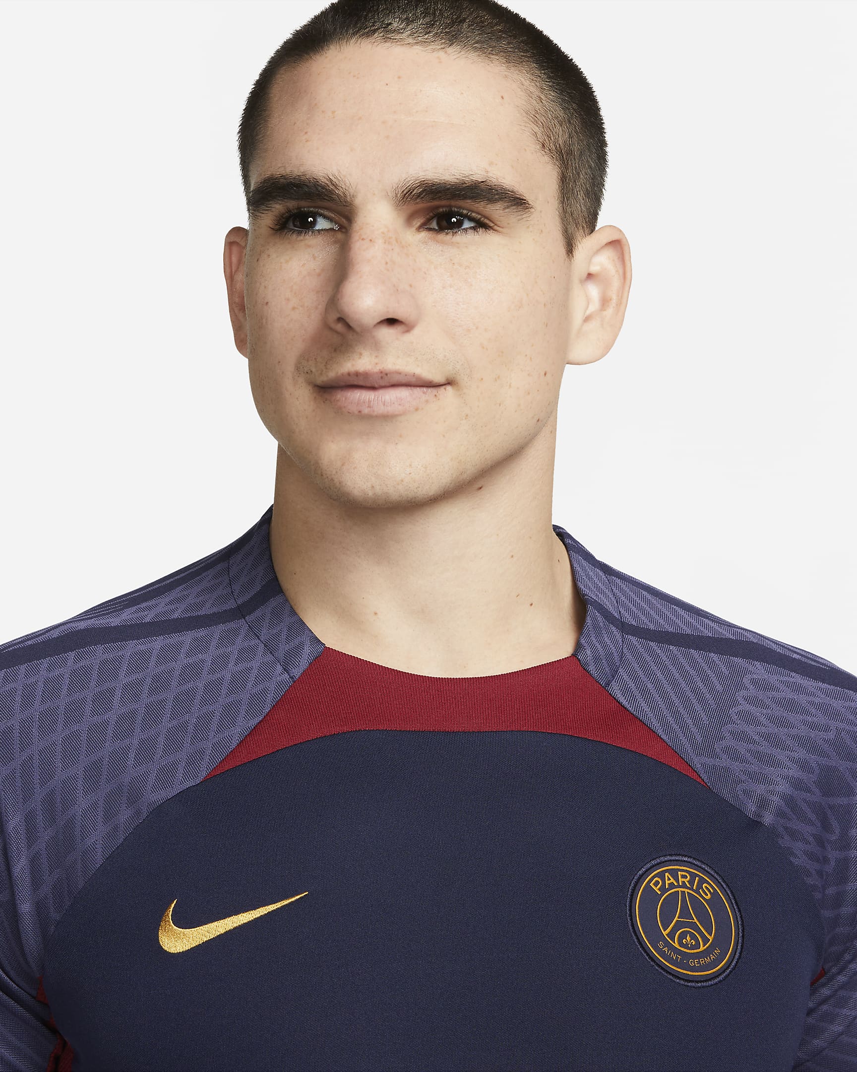 Paris Saint-Germain Strike Men's Nike Dri-FIT Knit Football Top. Nike IN
