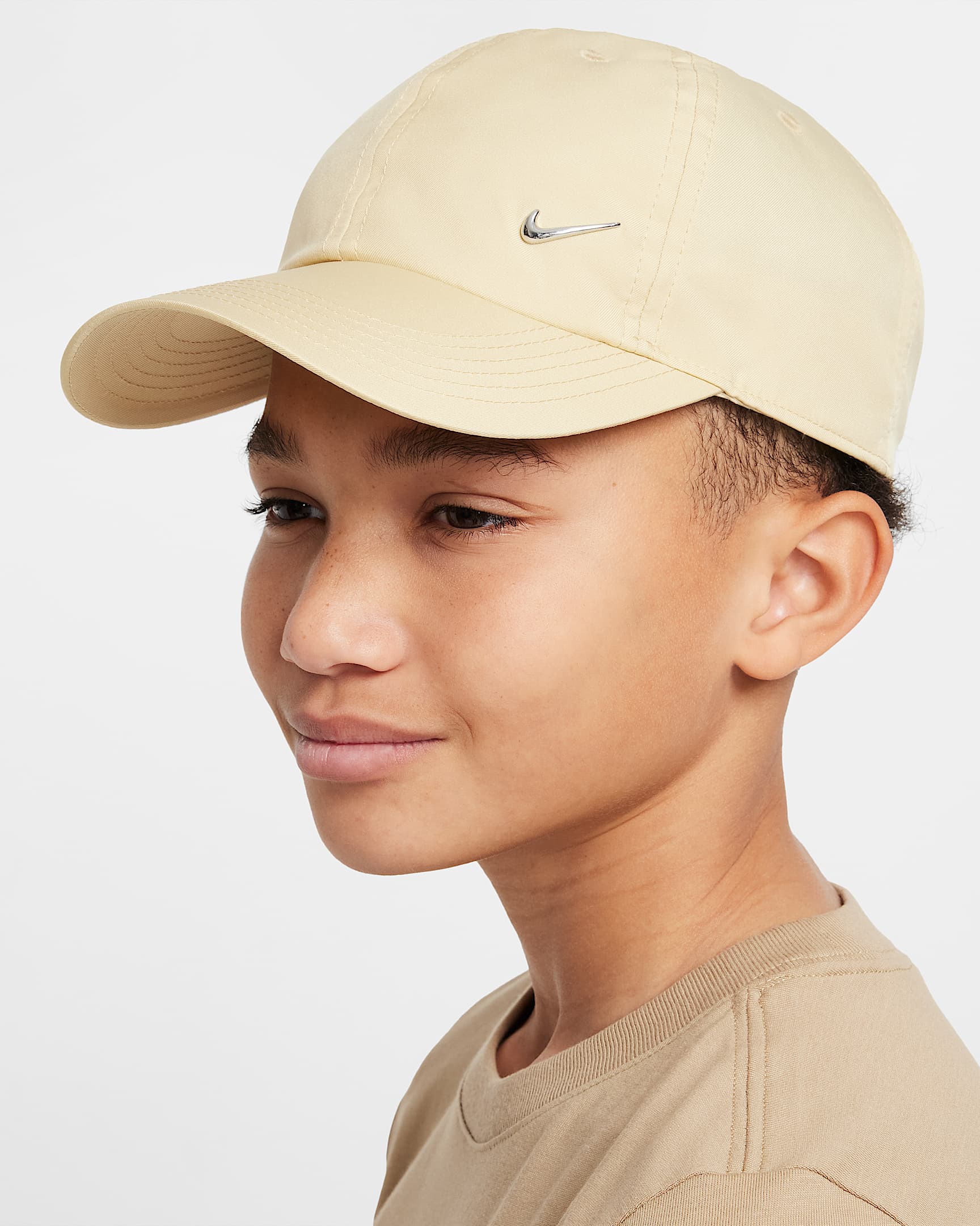 Nike Dri-FIT Club Kids' Unstructured Metal Swoosh Cap. Nike UK