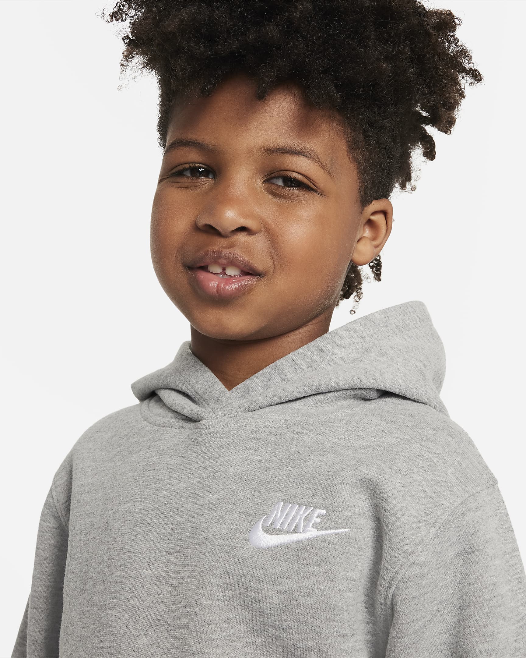 Nike Sportswear Club Fleece Pullover Younger Kids' Hoodie. Nike IE