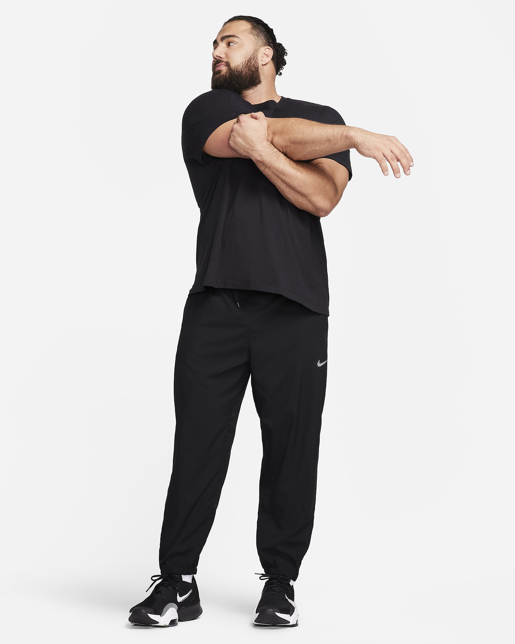 Nike Form Men's Dri-FIT Tapered Versatile Trousers. Nike UK