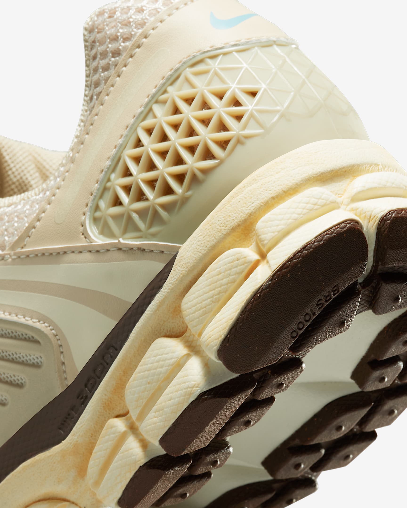 Nike Zoom Vomero 5 女鞋。Nike TW