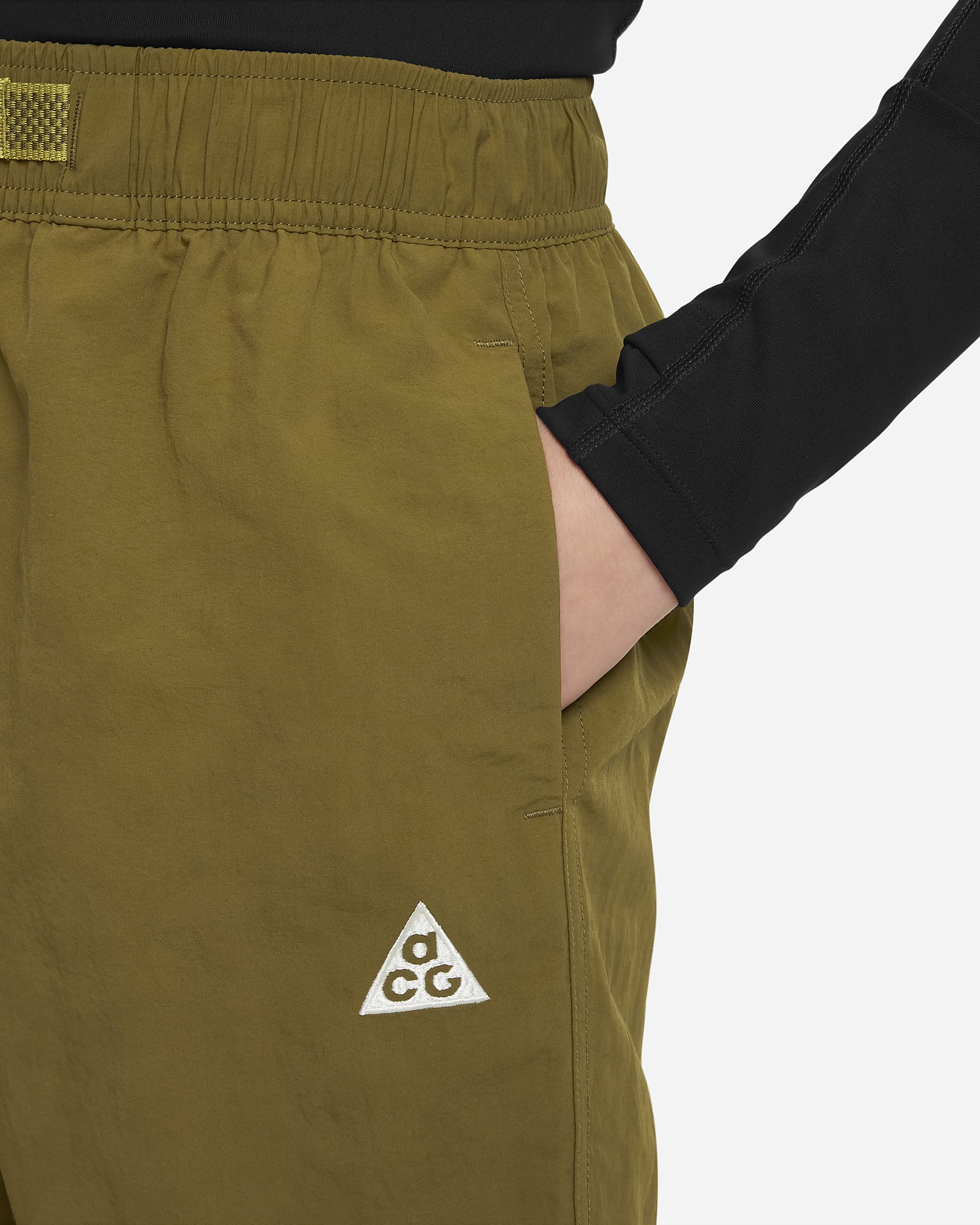 Nike ACG Older Kids' Shorts. Nike LU