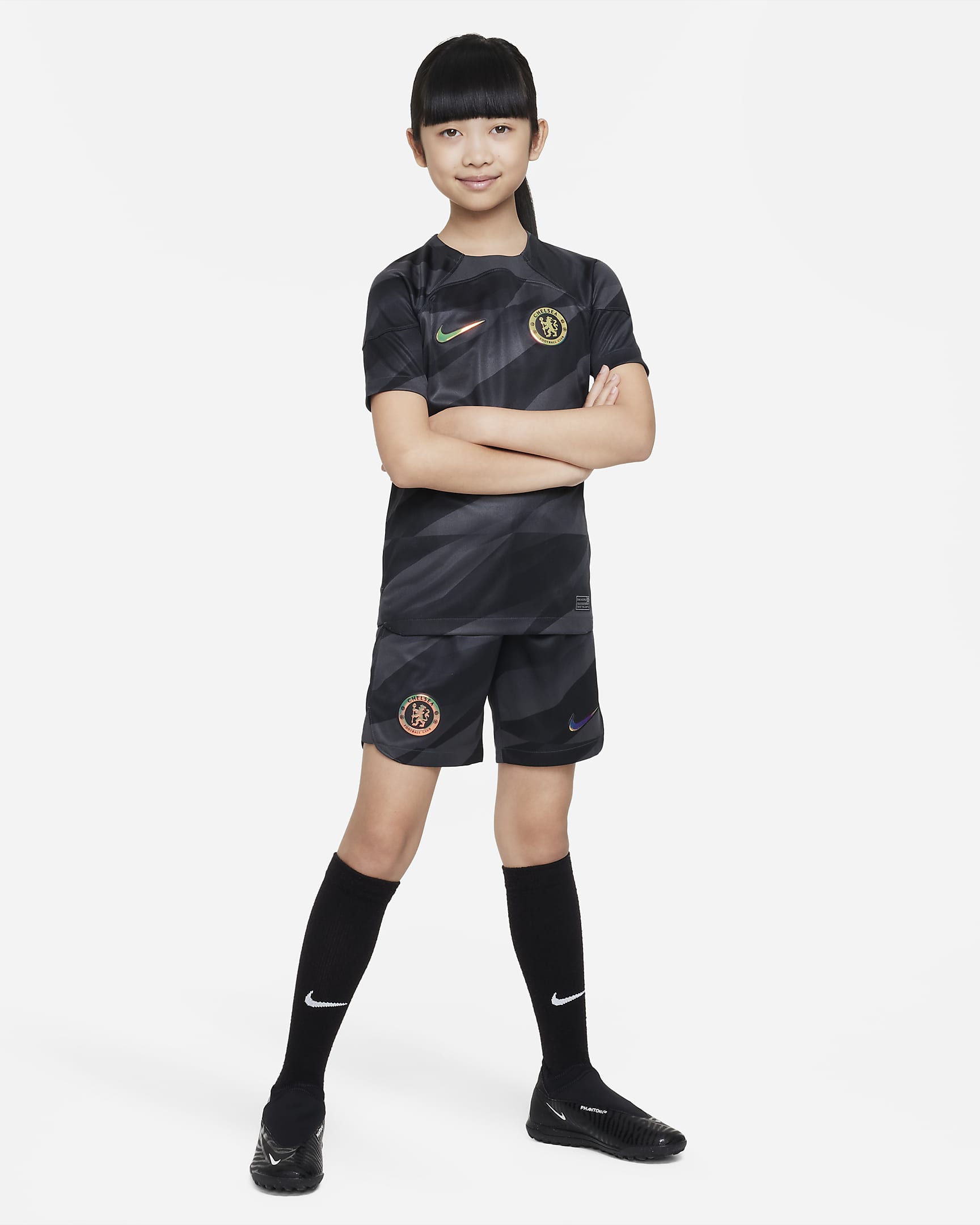 Chelsea F.C. 2023/24 Stadium Goalkeeper Older Kids' Nike Dri-FIT Football Shorts. Nike BG
