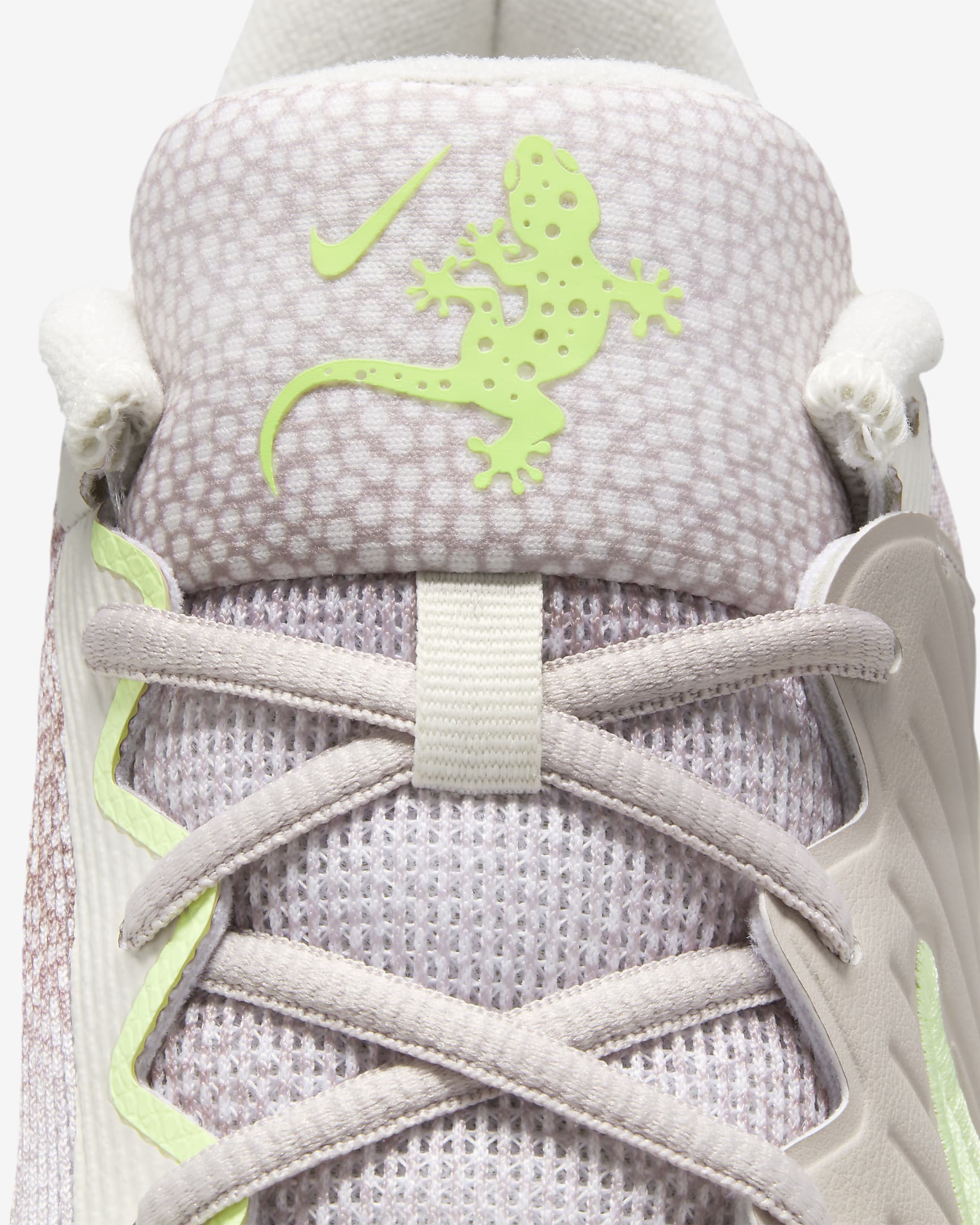 Nike GP Challenge Pro Premium Women's Hard Court Tennis Shoes. Nike IN