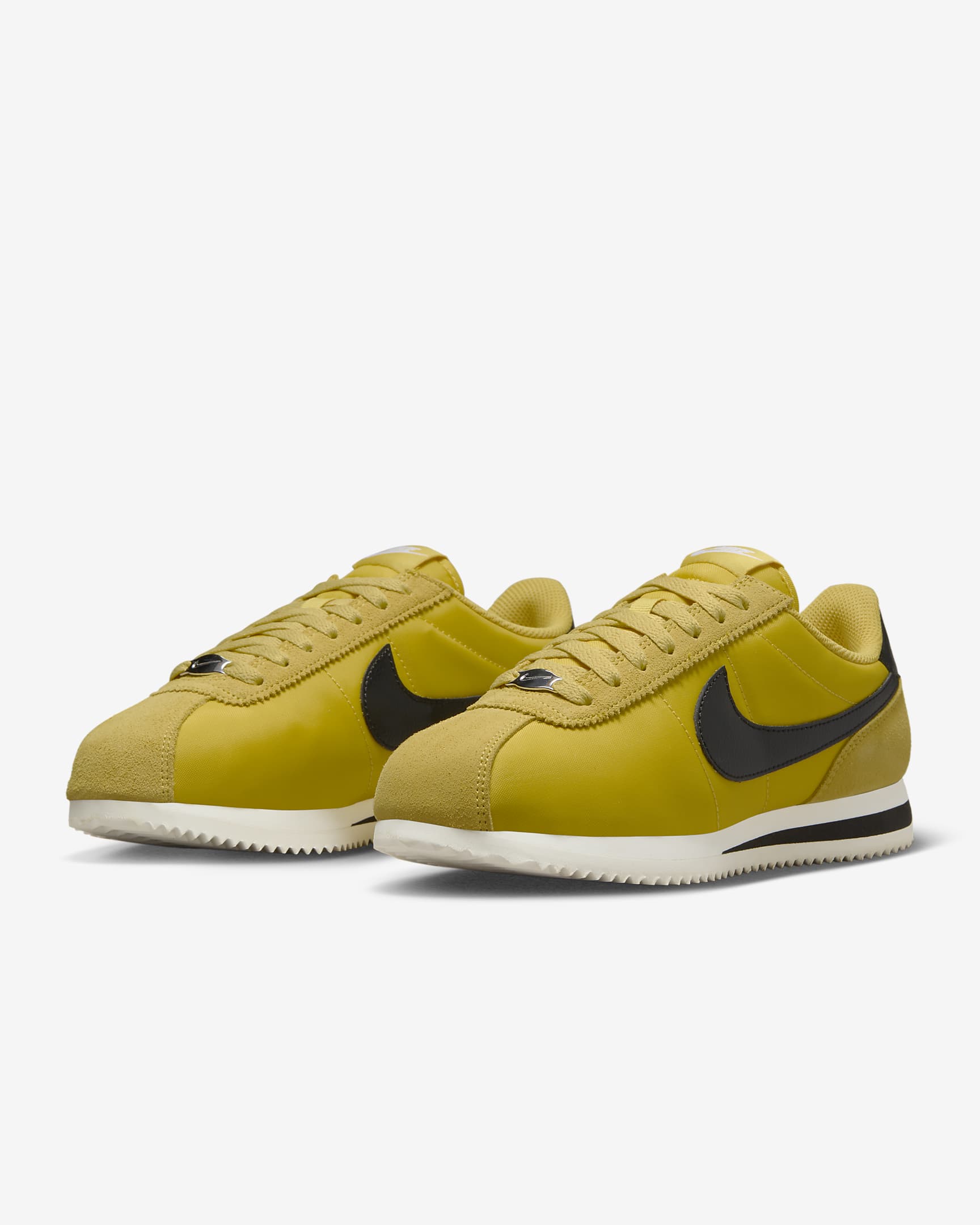 Nike Cortez TXT Women's Shoes. Nike NO