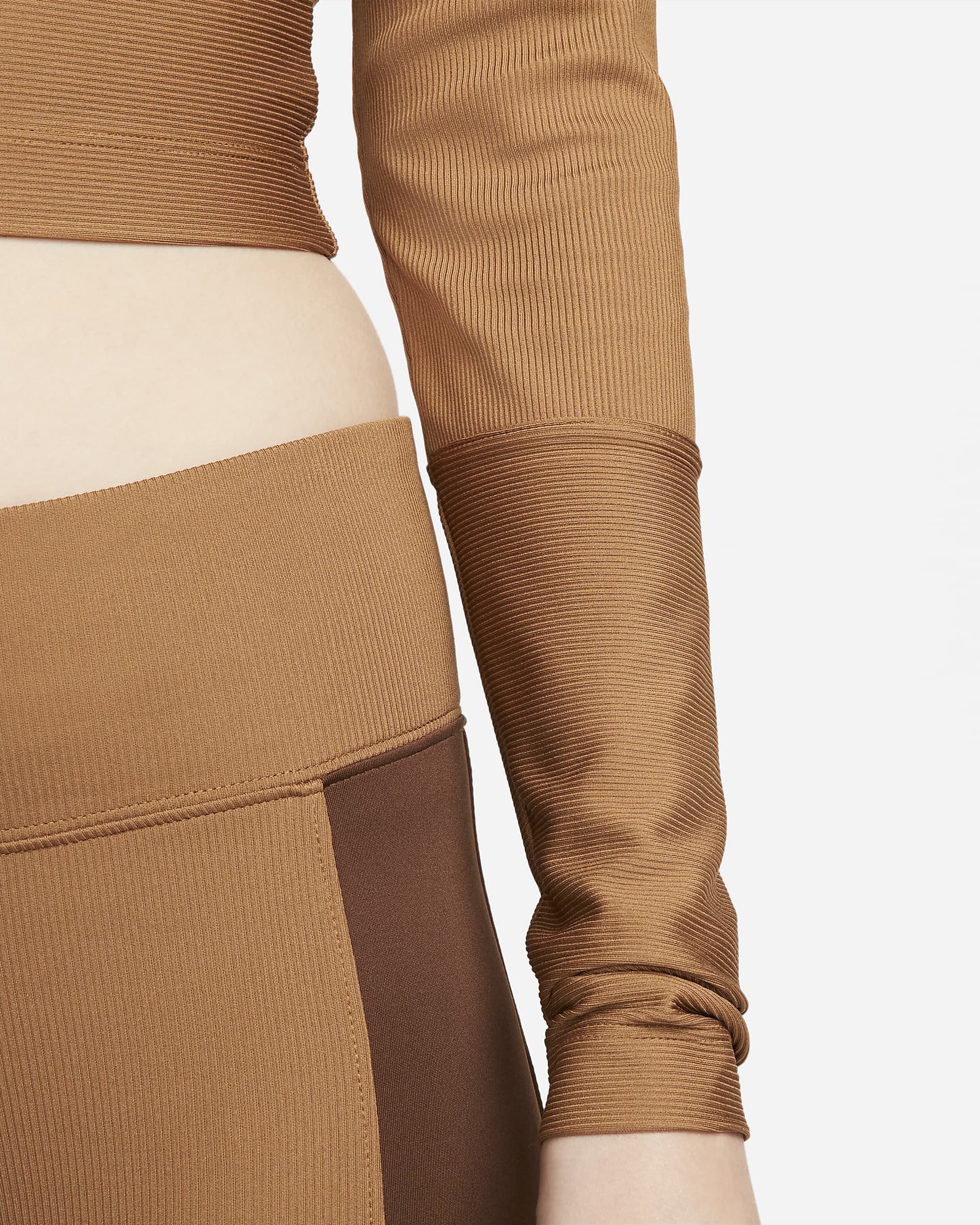 Nike Sportswear Women's Ribbed Long-Sleeve Sports Utility Top. Nike GB