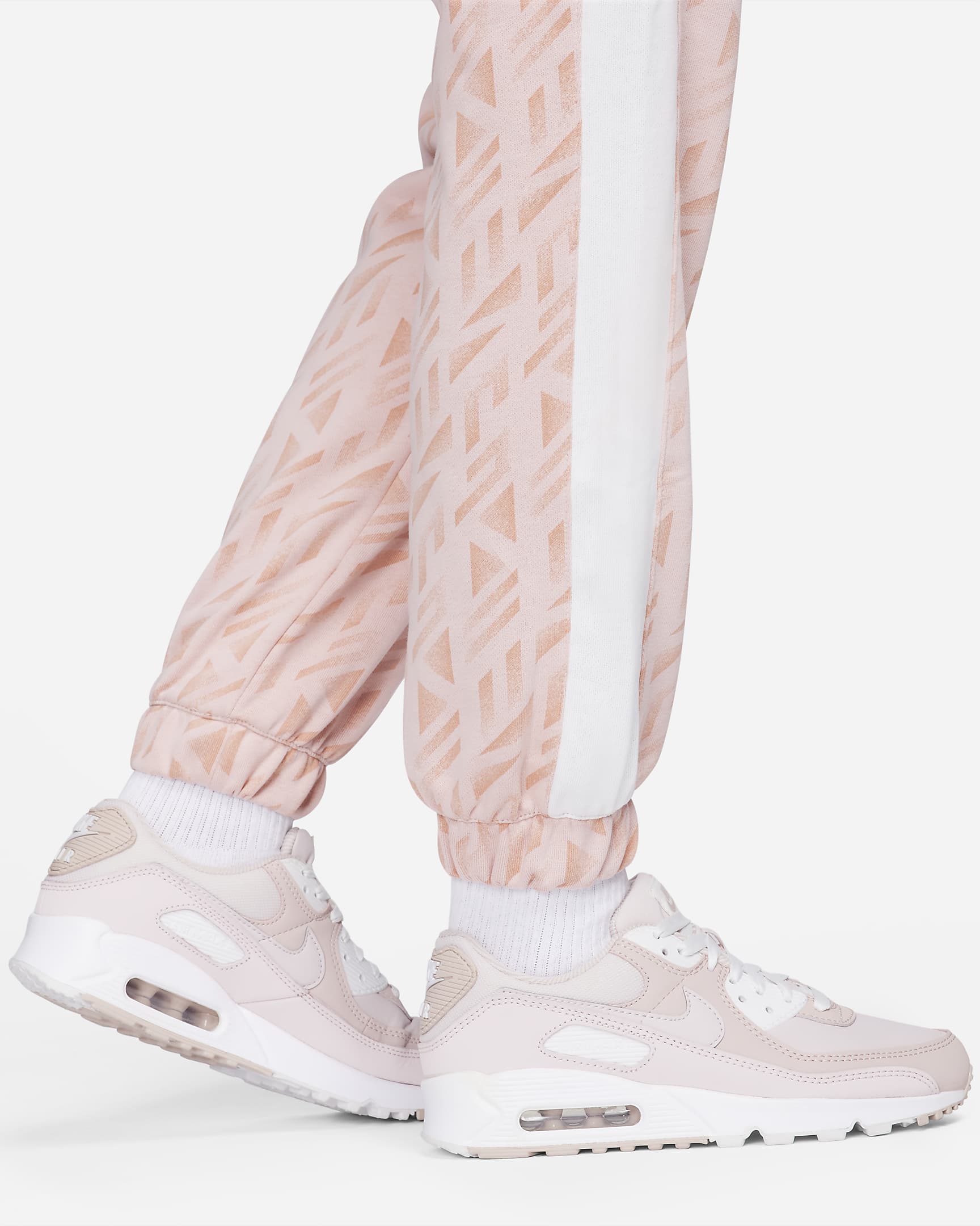 England Standard Issue Women's Nike Dri-FIT Trousers. Nike ZA