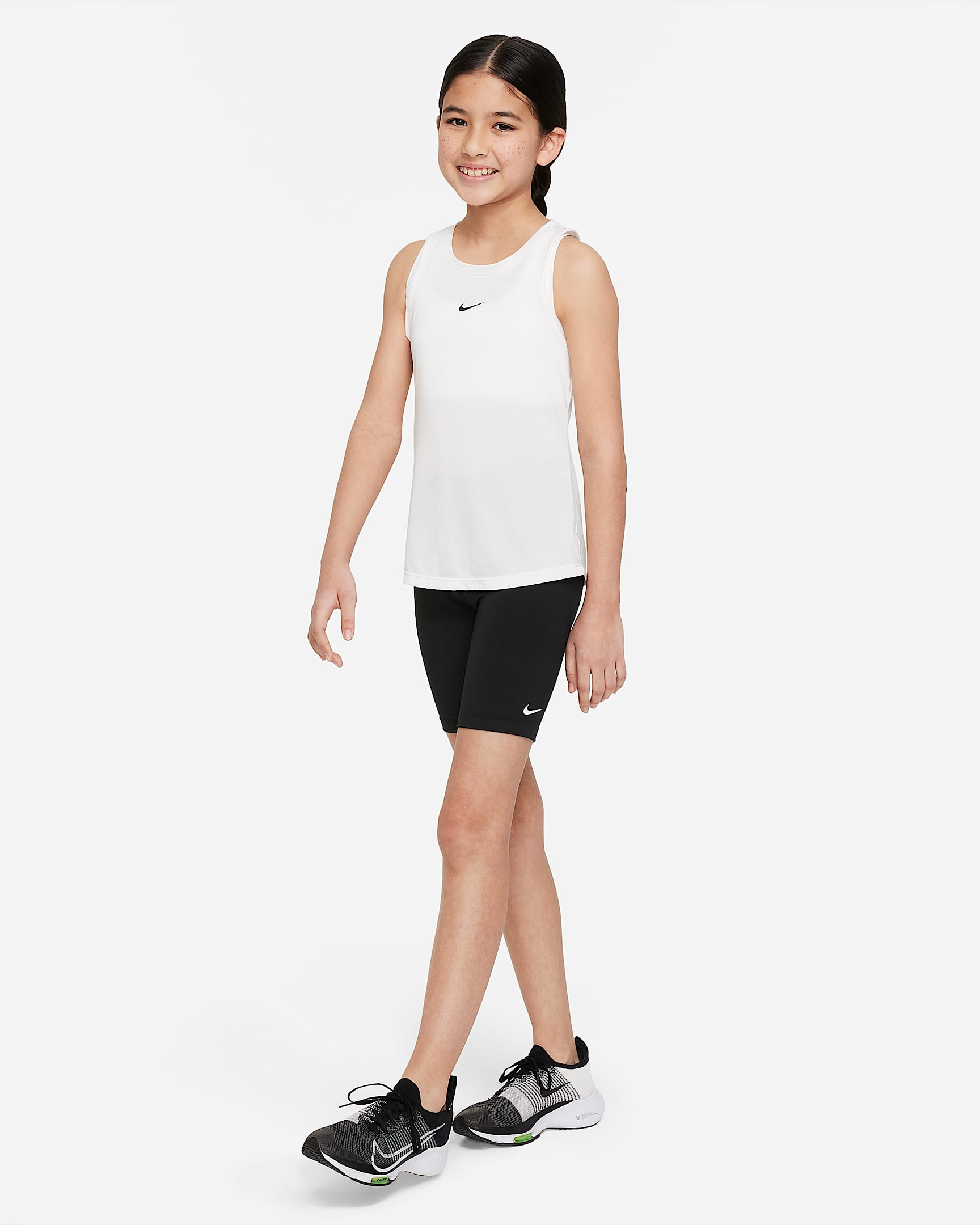 Nike One Older Kids' (Girls') Bike Shorts. Nike SI