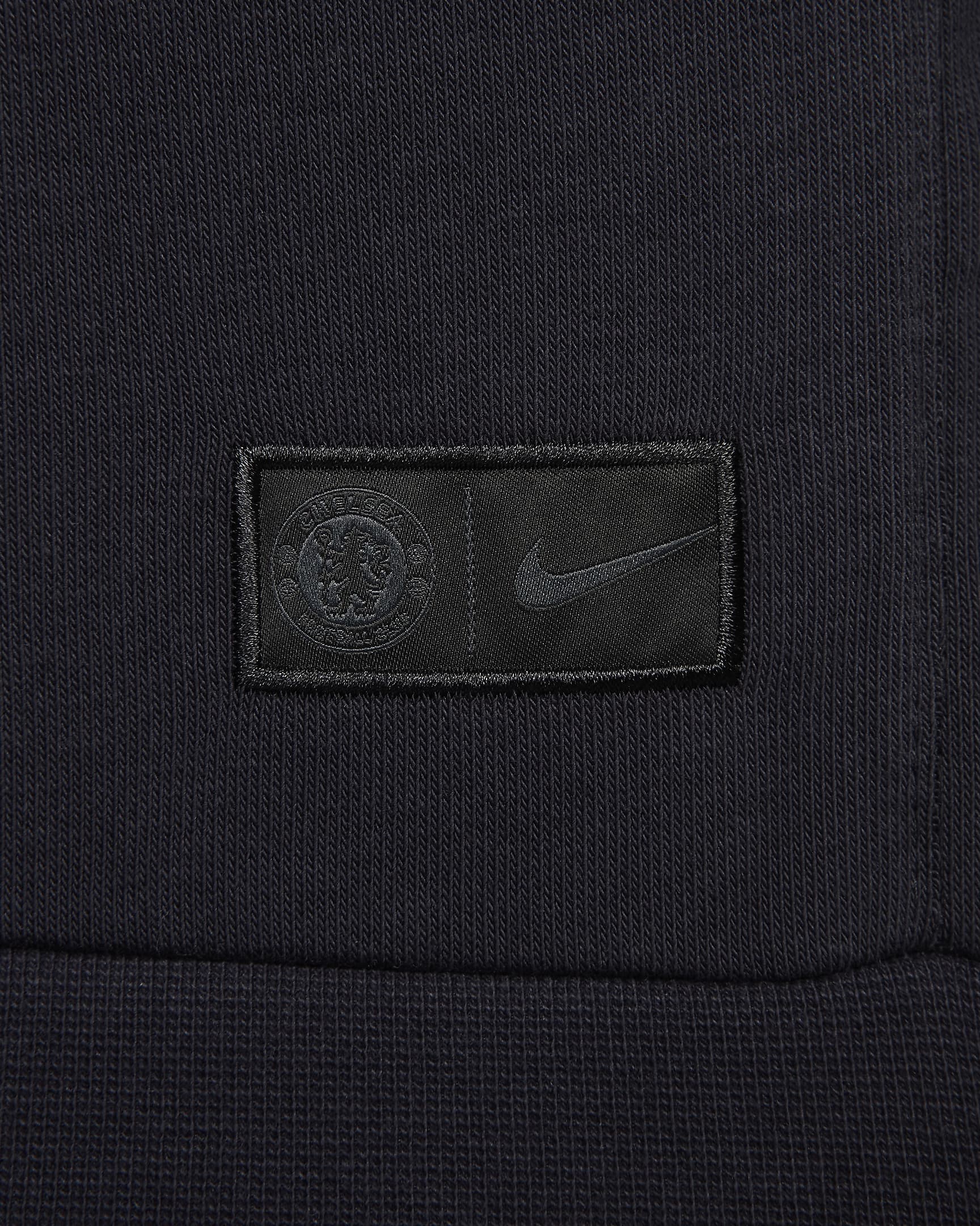 FC Chelsea Standard Issue Nike Dri-FIT Graphic Fußball-Hoodie für Damen ...