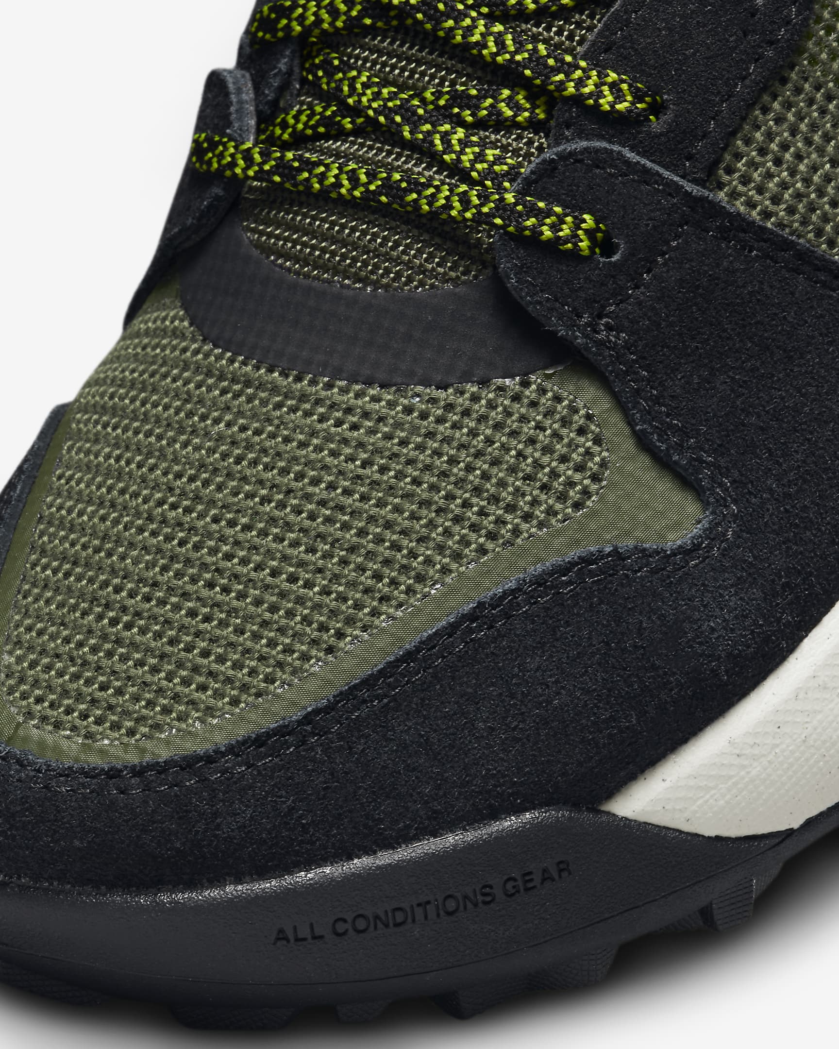 Nike ACG Lowcate Shoes. Nike CZ