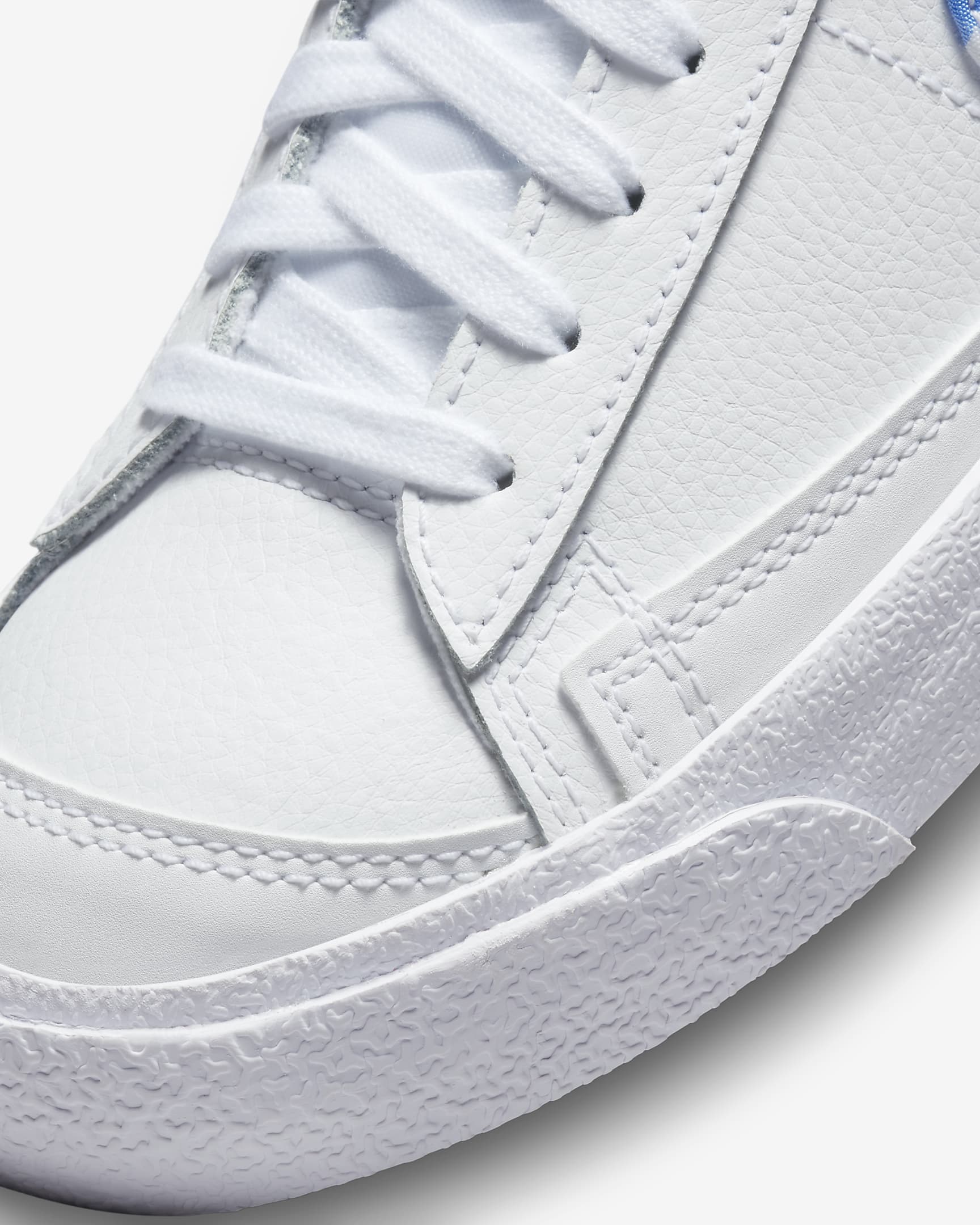 Nike Blazer Mid '77 Women's Shoes. Nike CZ