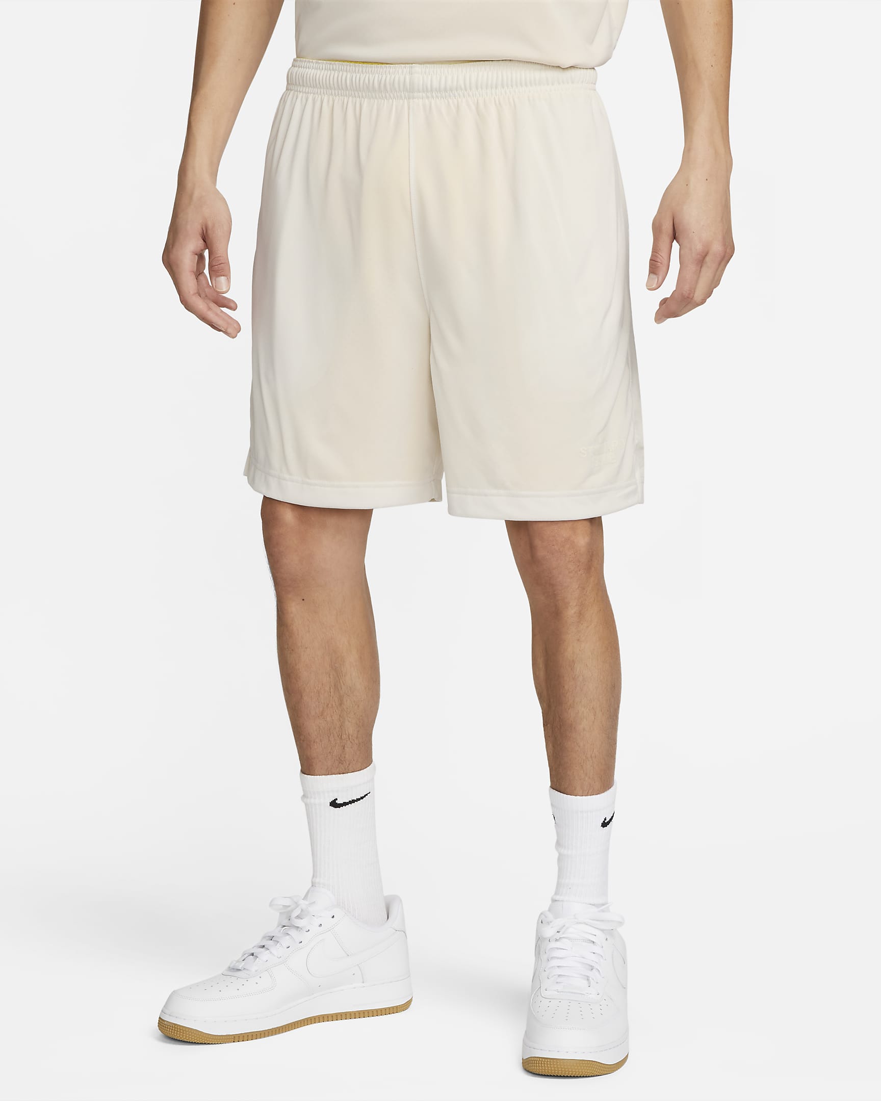 Nike Dri-FIT Standard Issue Men's Reversible 15cm (approx.) Basketball ...