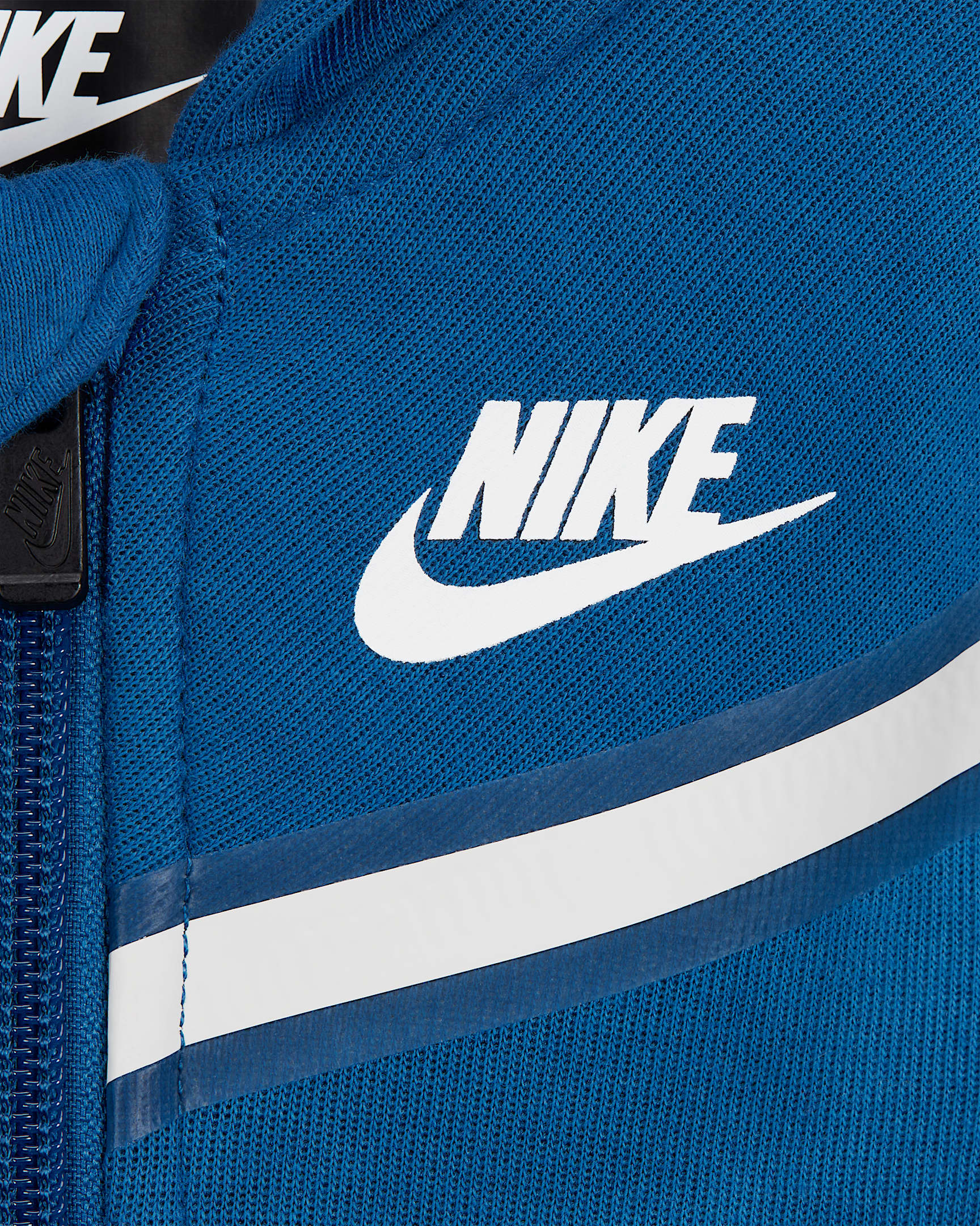 Nike Sportswear Tech Fleece Baby (0–9M) Full-Zip Overall. Nike BE