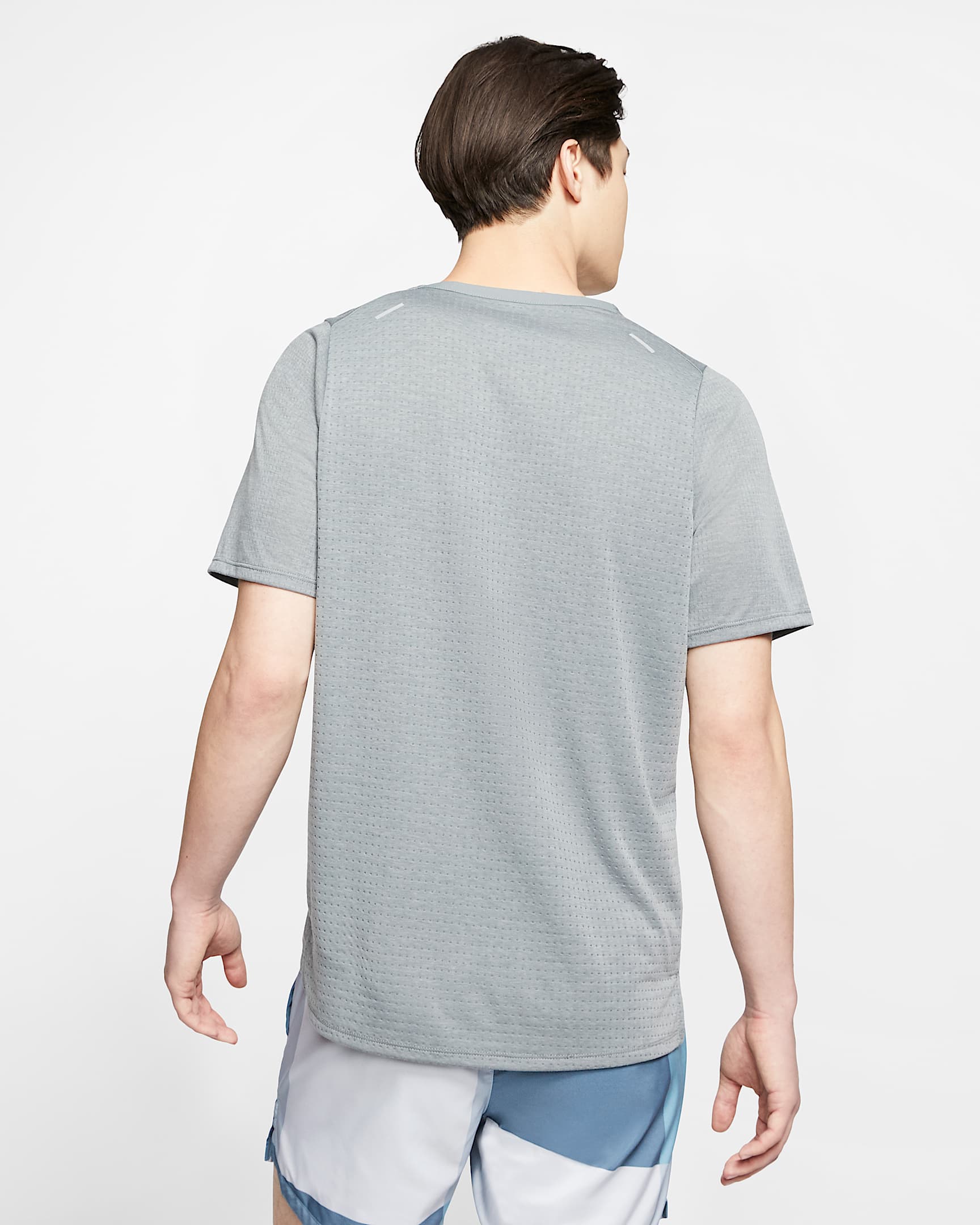 Nike Rise 365 Men's Running Top. Nike IN