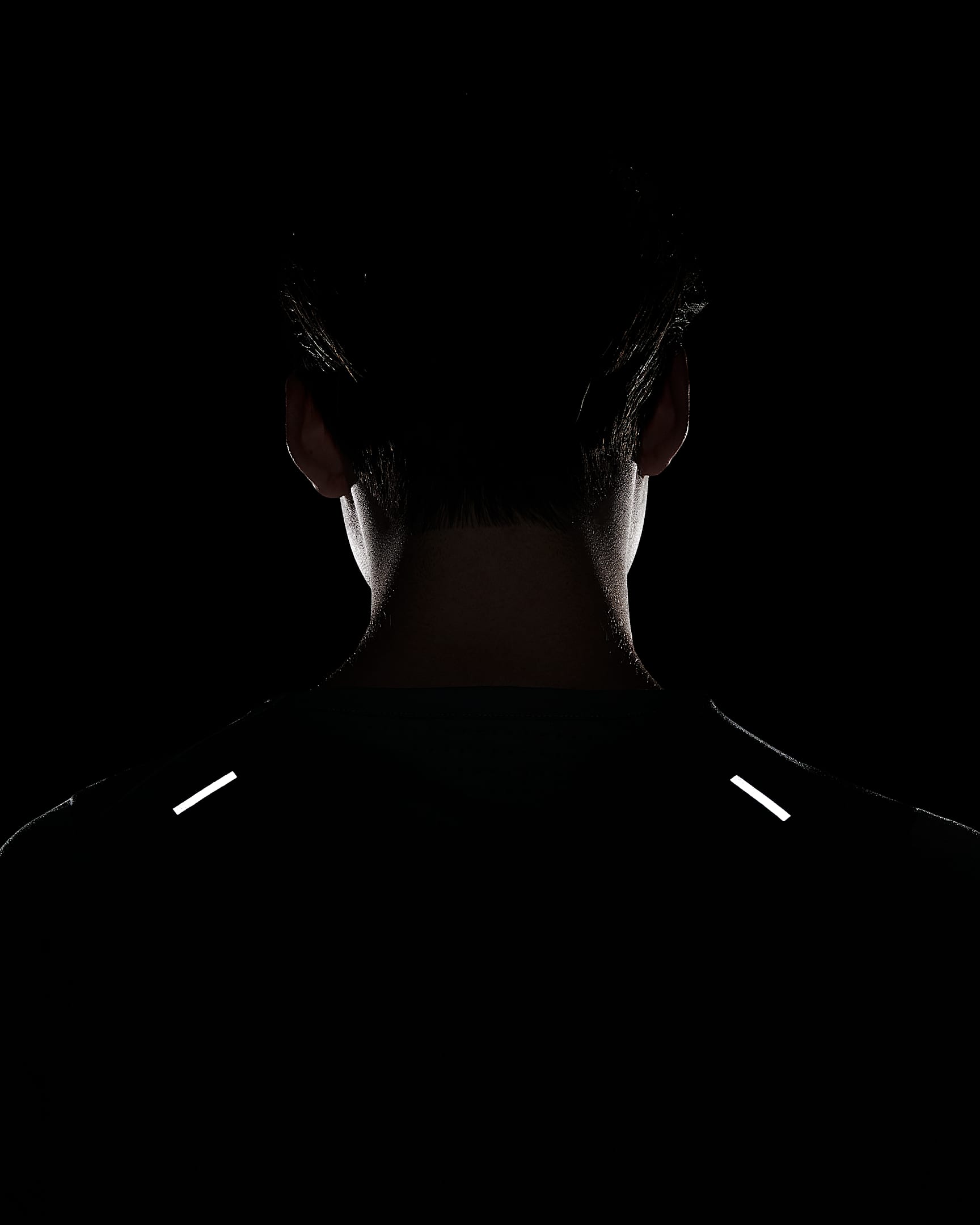 Nike Rise 365 Men's Running Top. Nike IN