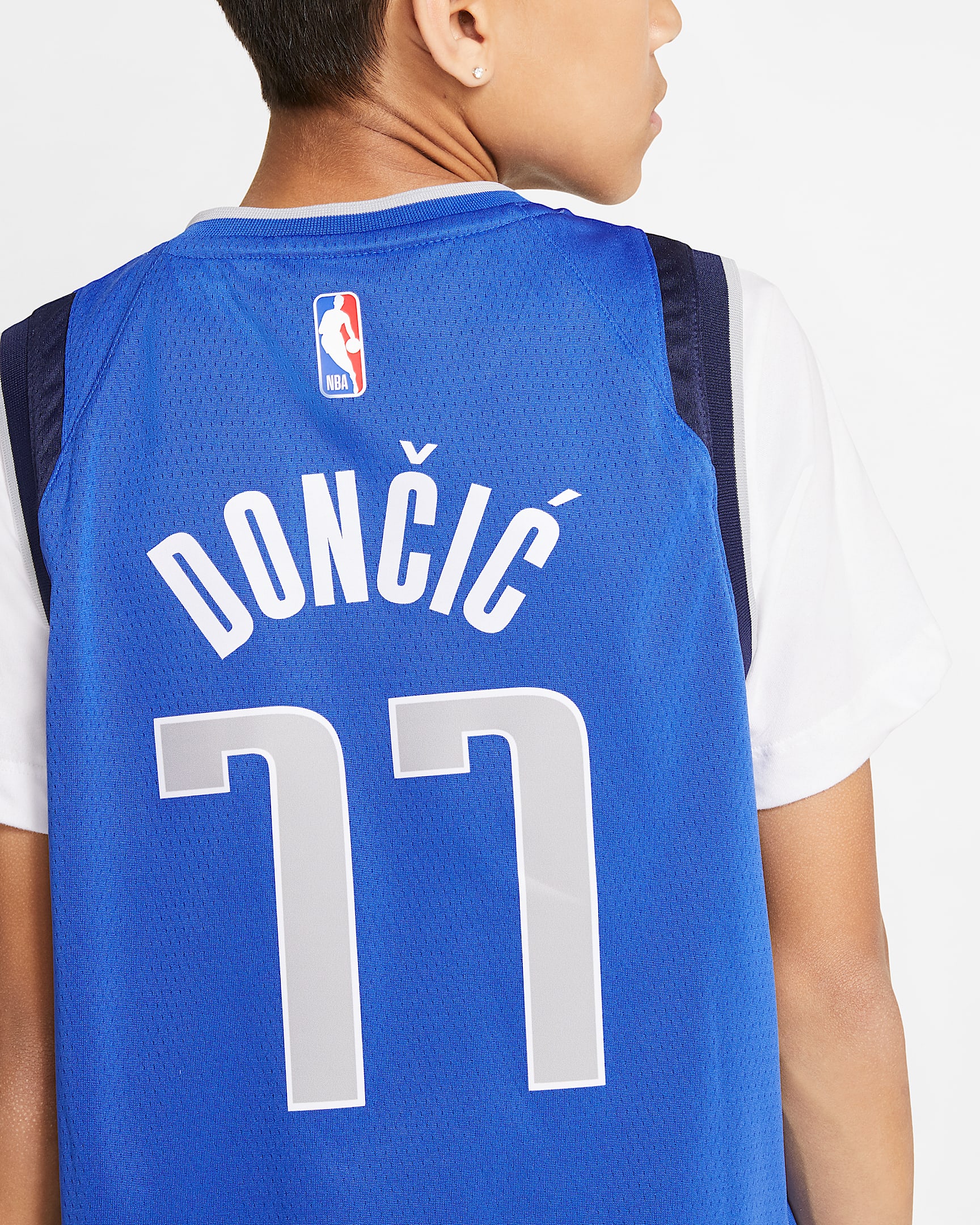 Mavericks Icon Edition Older Kids' Nike NBA Swingman Jersey. Nike LU