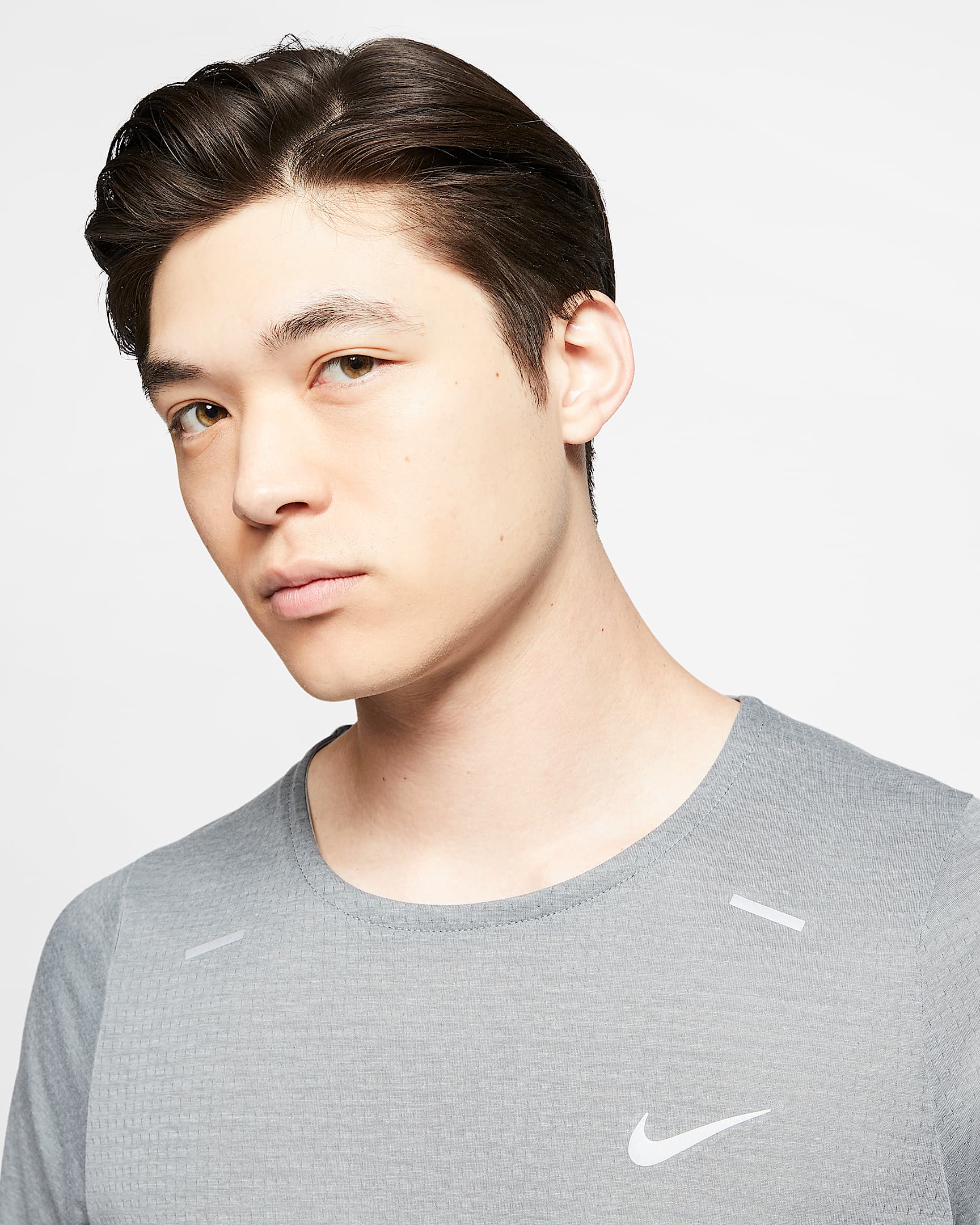 Nike Rise 365 Men's Running Top. Nike IN