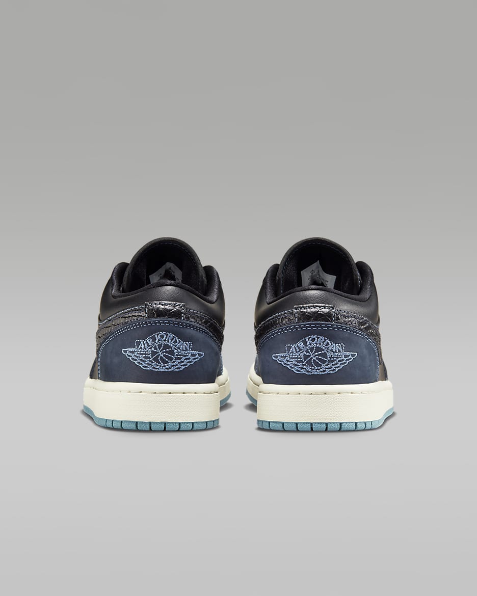 Air Jordan 1 Low SE Women's Shoes. Nike PH