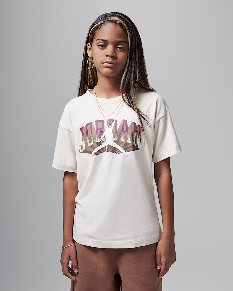 Jordan Older Kids' Push Through Graphic T-Shirt. Nike IE
