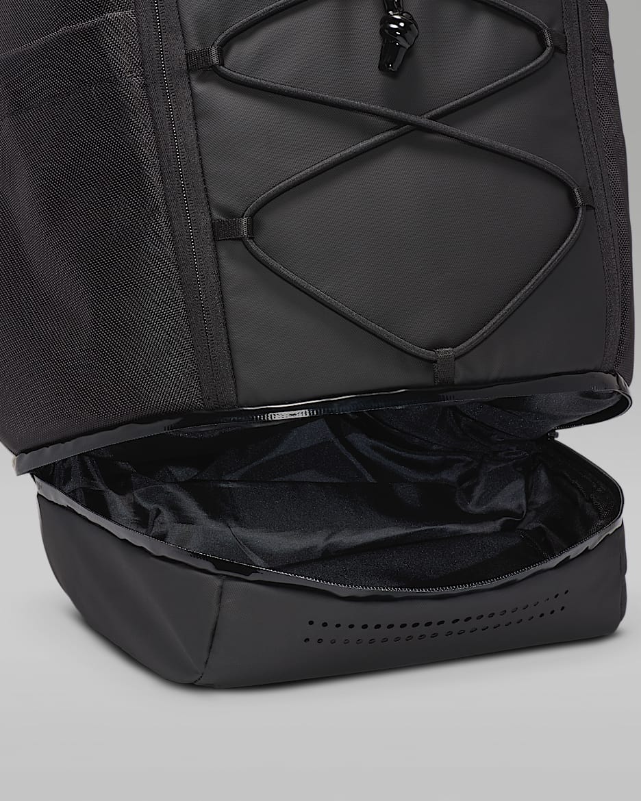 Jordan Sport Backpack (32.9L). Nike JP