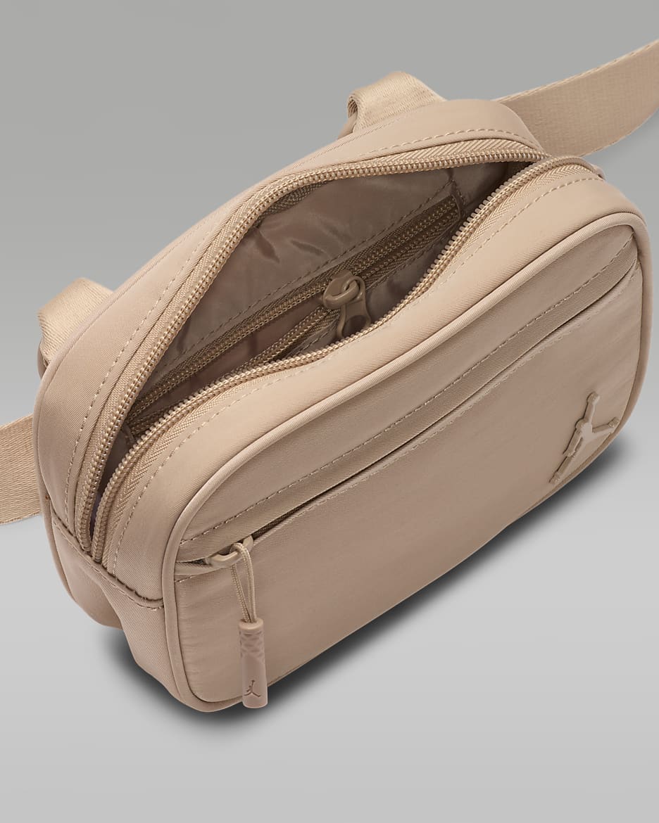 Jordan Alpha Camera Bag (1L). Nike.com