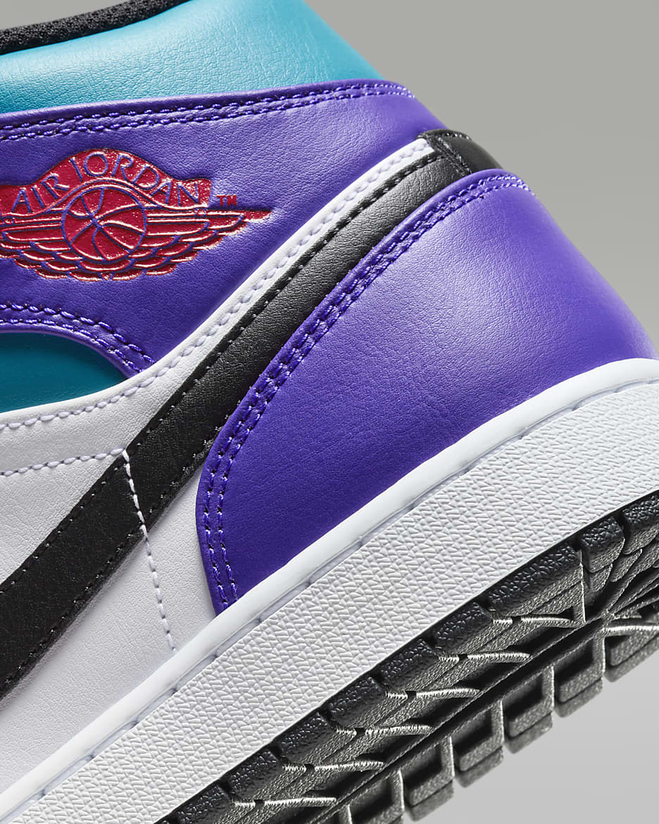 Air Jordan 1 Mid Men's Shoes. Nike VN