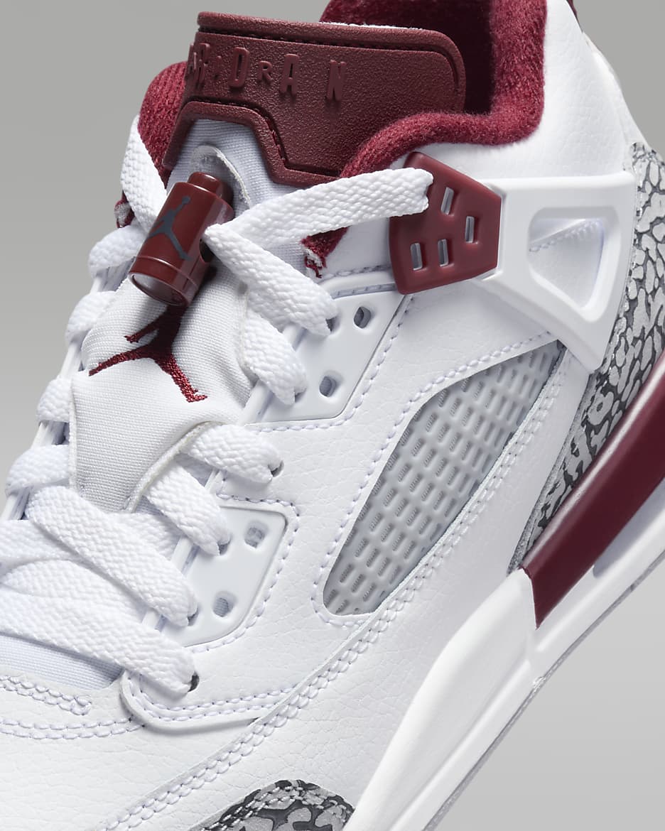 Jordan Spizike Low Older Kids' Shoes. Nike IE