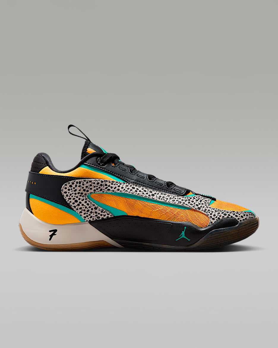 Luka 2 'The Pitch' Basketball Shoes. Nike SE