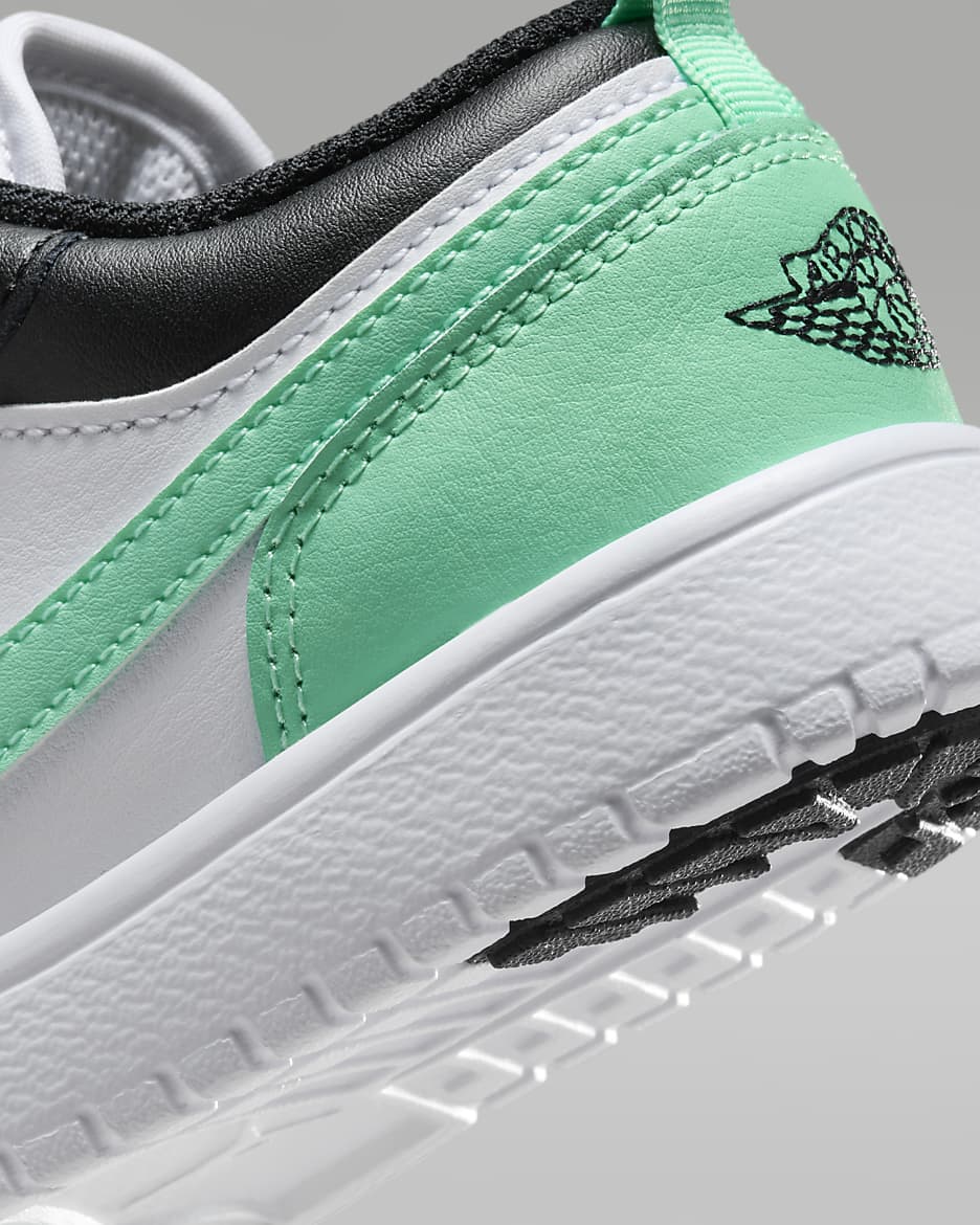 Jordan 1 Low Alt Younger Kids' Shoes. Nike PH