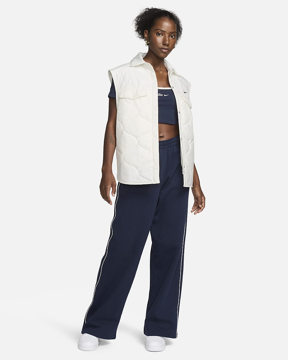 Nike Sportswear Women's Square-Neck Cropped T-Shirt. Nike SK