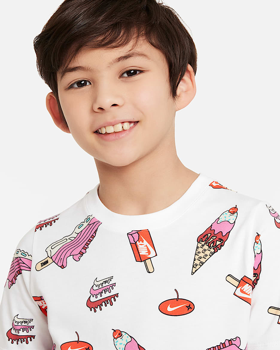 Nike Sportswear Older Kids' T-Shirt. Nike IN