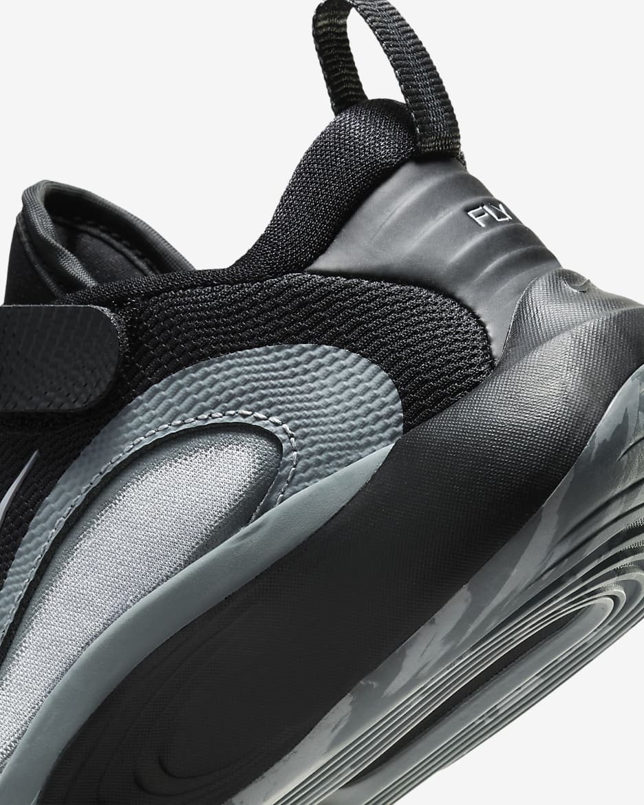 Nike IsoFly Younger Kids' Basketball Shoes. Nike SG