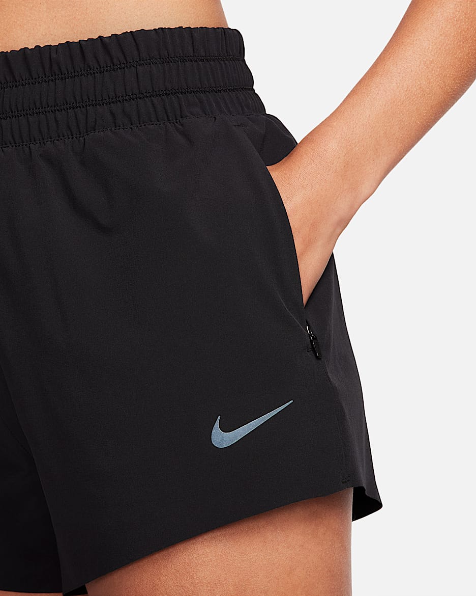Nike Shorts Mit Taschen
