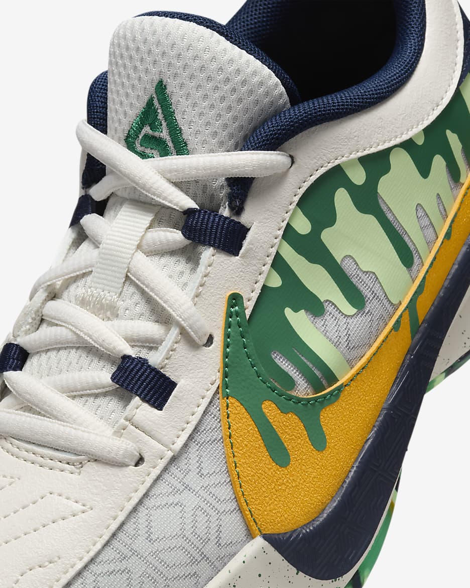 Giannis Freak 5 SE 'Hometown Hero' Older Kids' Basketball Shoes. Nike IN