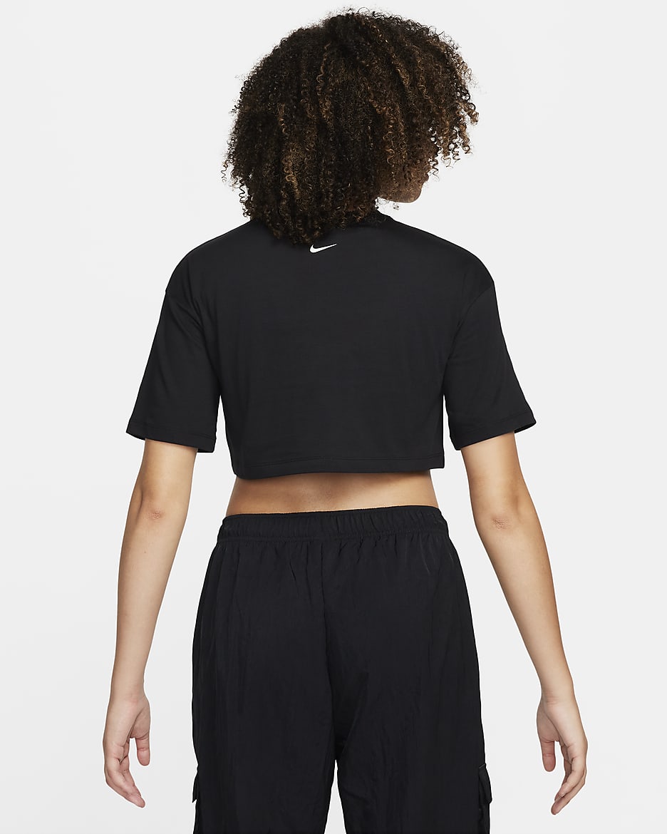 Nike Sportswear Women's Cropped T-Shirt. Nike AU