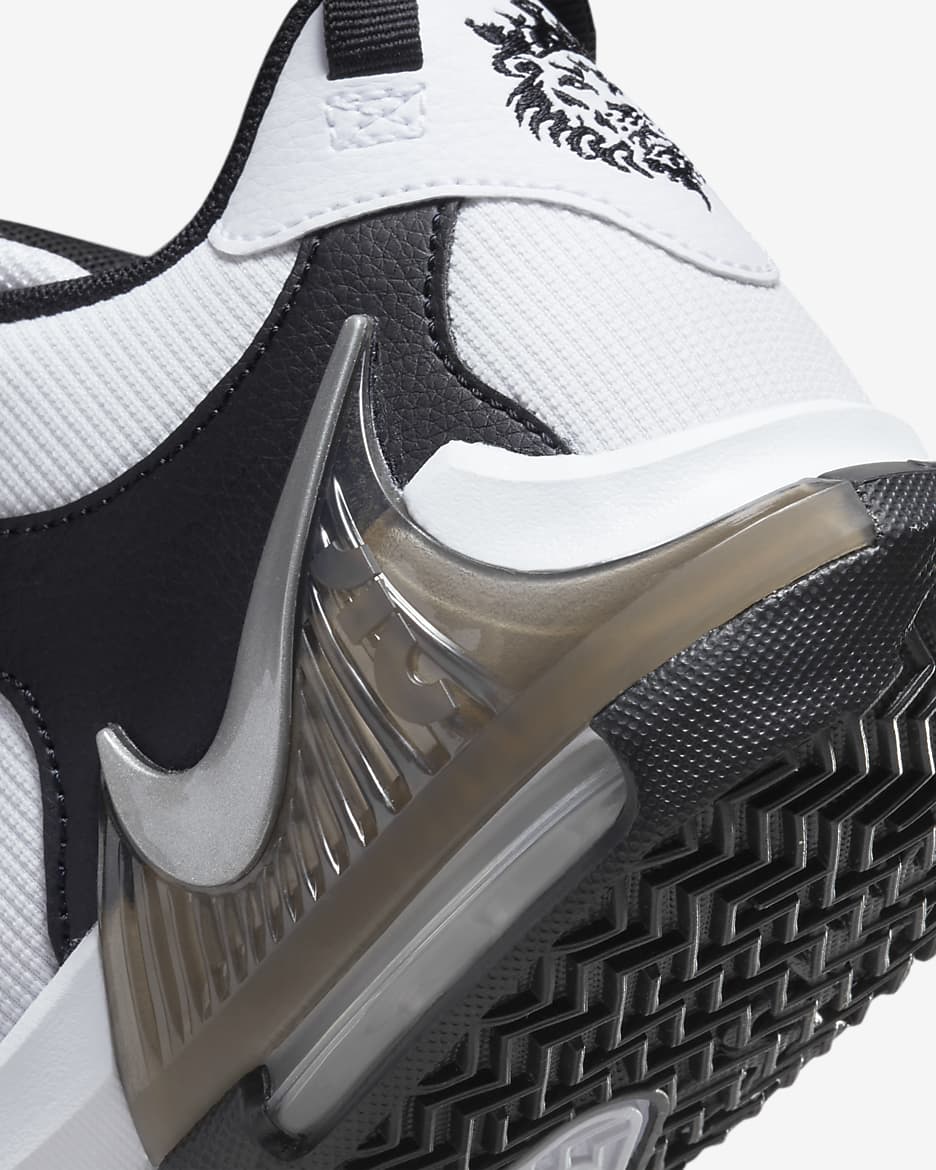 LeBron Witness 7 Older Kids' Basketball Shoes. Nike PH