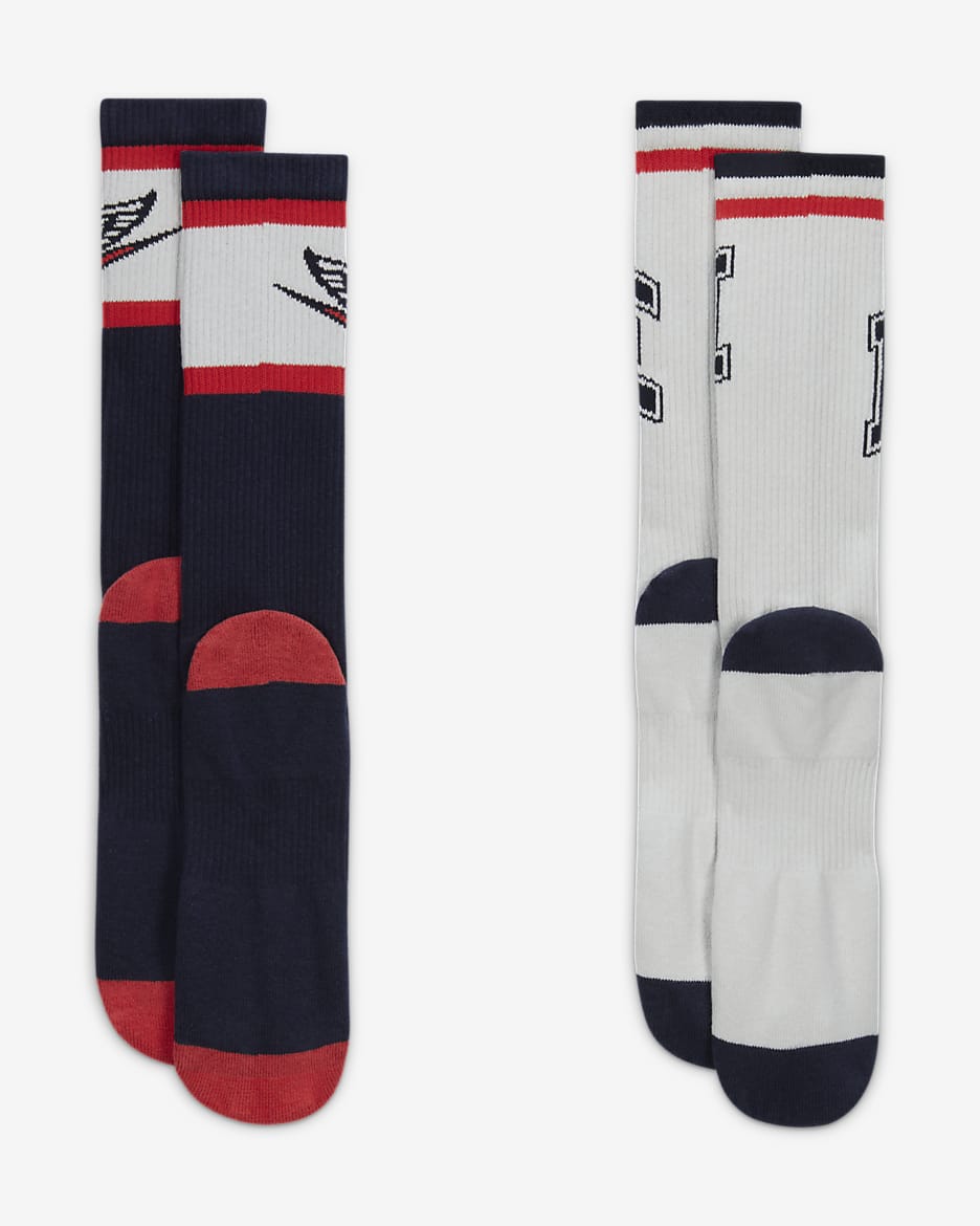 Nike Everyday Plus Cushioned 中筒襪 (2 雙)。Nike TW