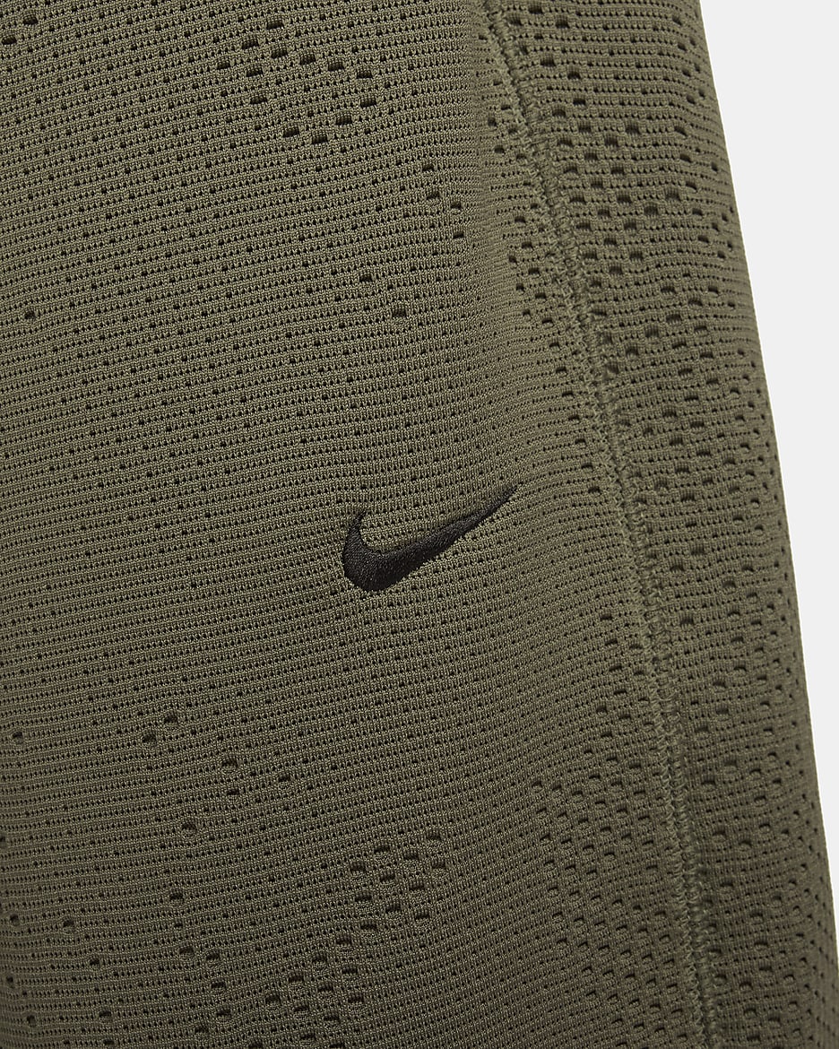 Nike A.P.S. Vielseitige Therma-FIT-Hose für Herren. Nike AT