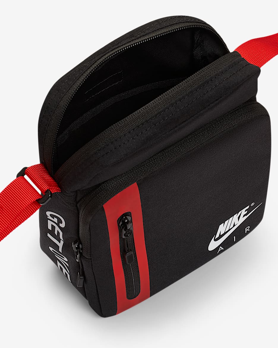 Nike Tech Cross-Body Bag (4L). Nike VN
